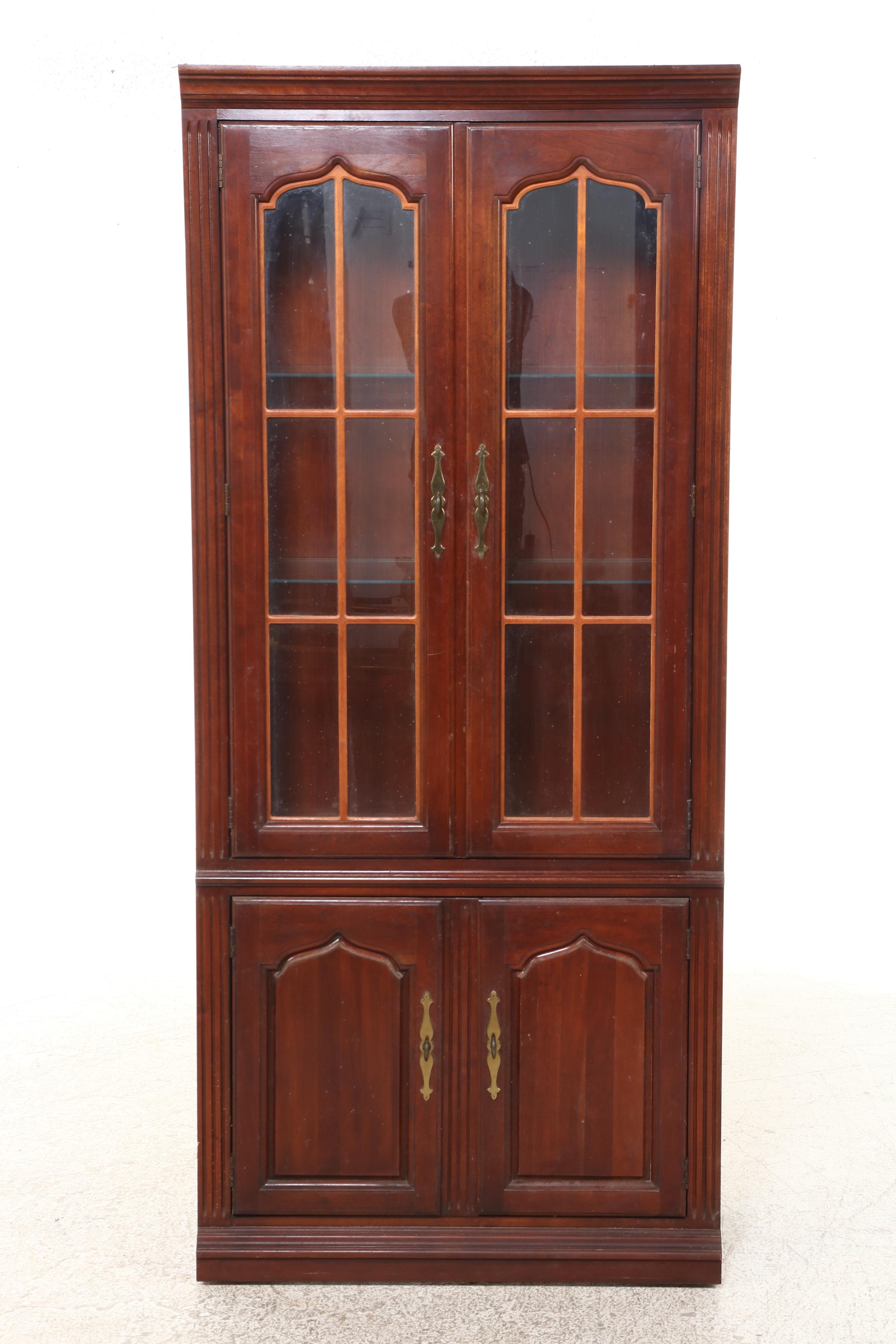 Thomasville Furniture Cherry Finished Illuminated Display Cabinet | EBTH