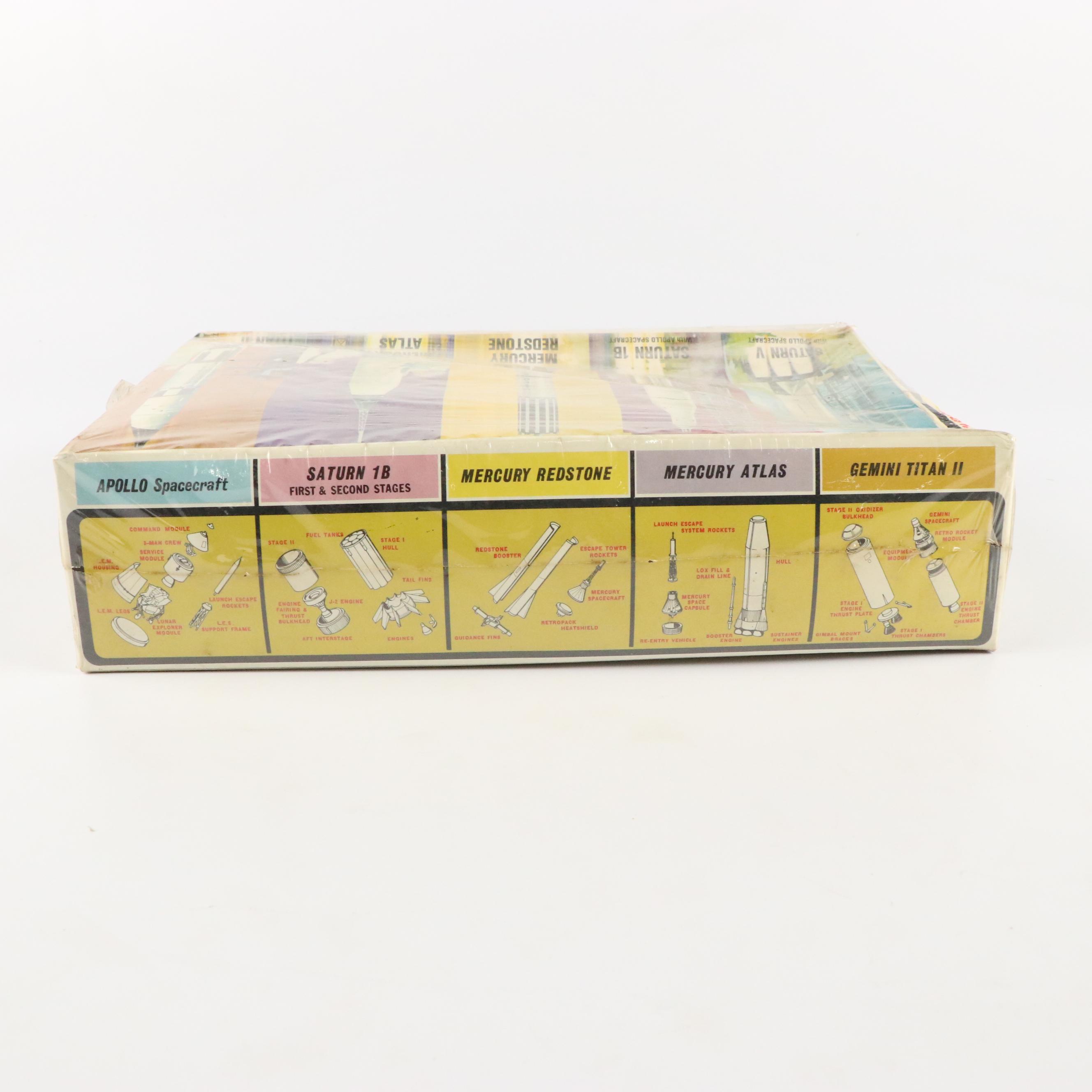 AMT Saturn V Rocket and Apollo Spacecraft with Monogram First Lunar ...