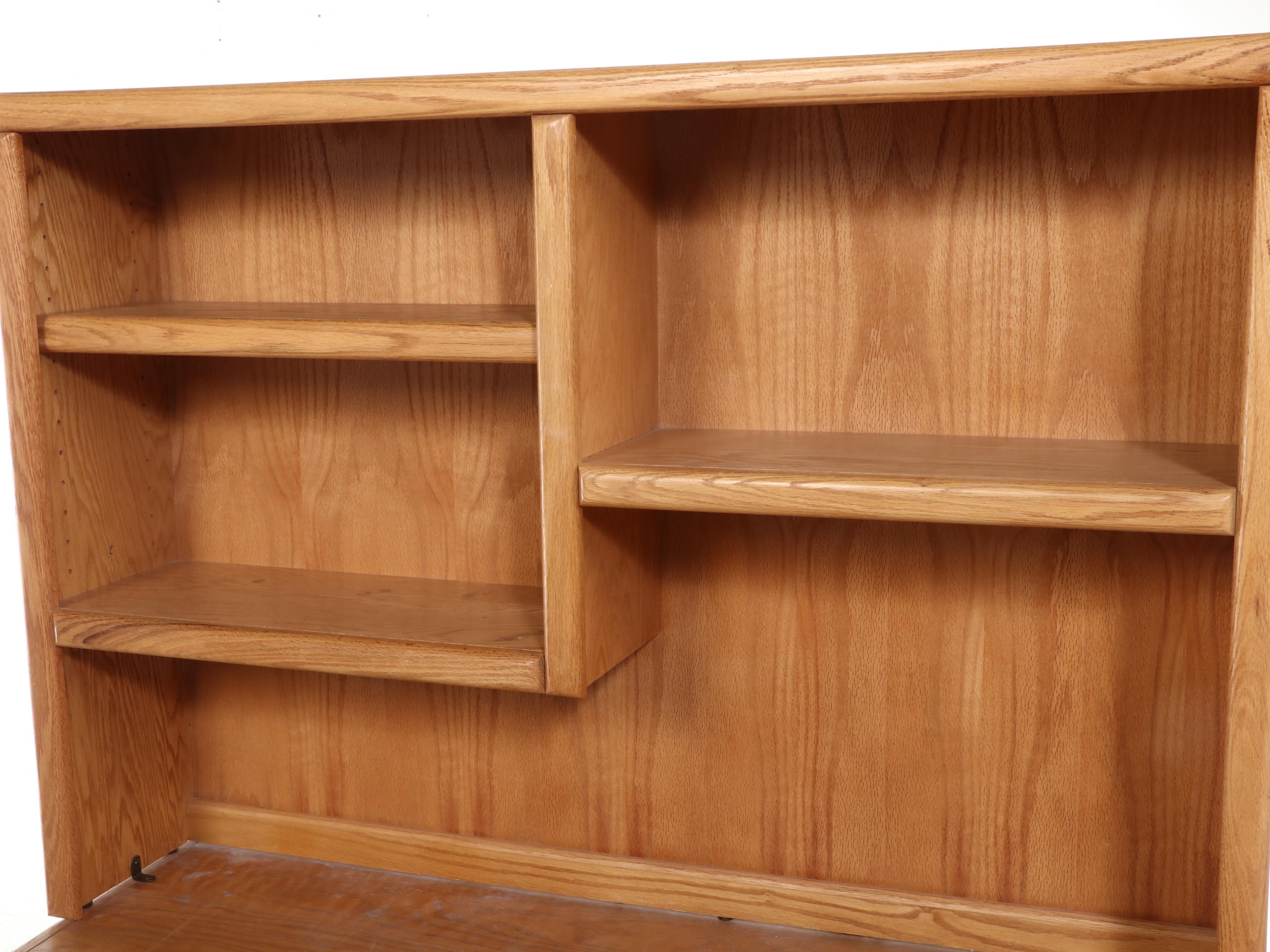 Thornwood Oak Desk with Hutch and Chair | EBTH