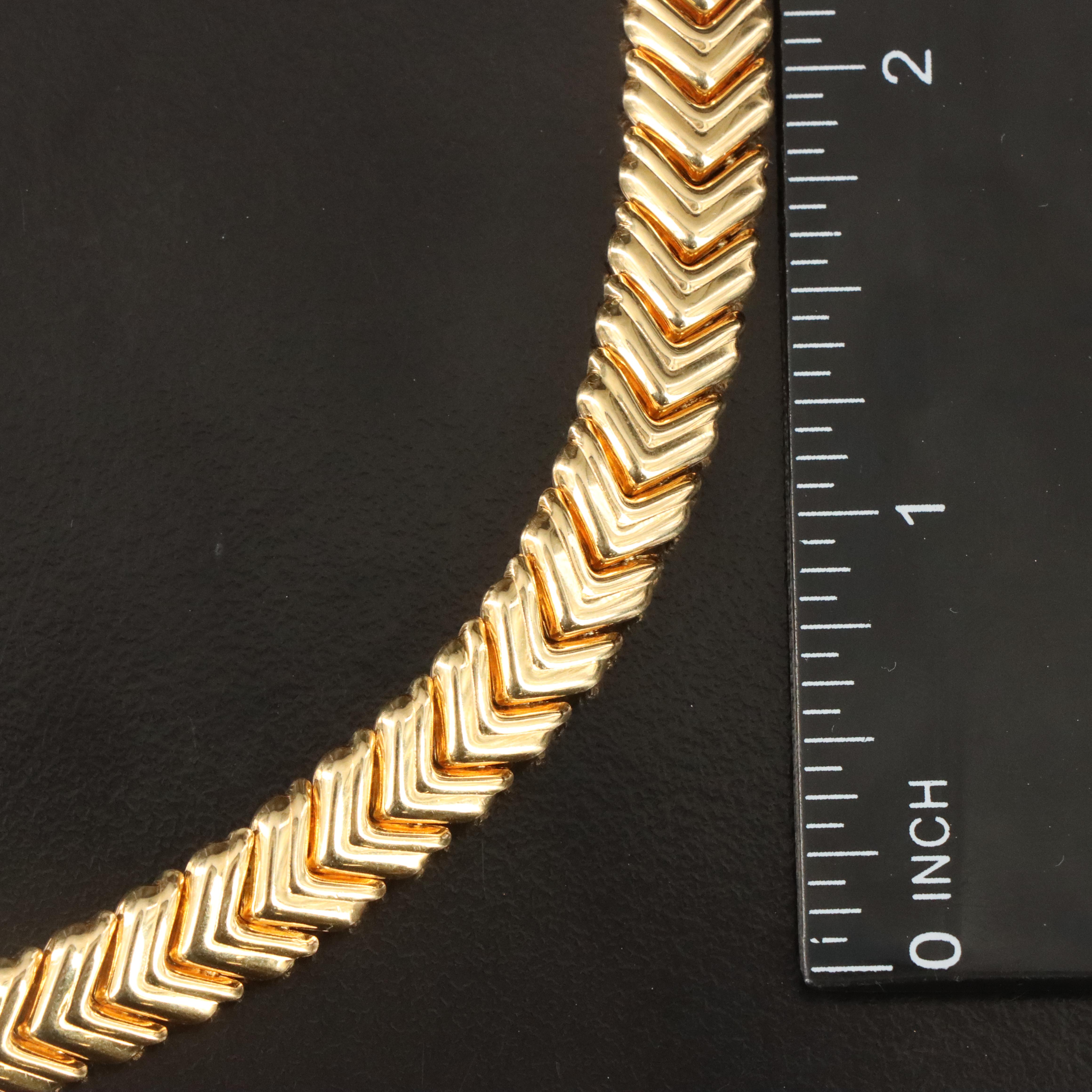 Italian 18K Chevron Link Necklace | EBTH