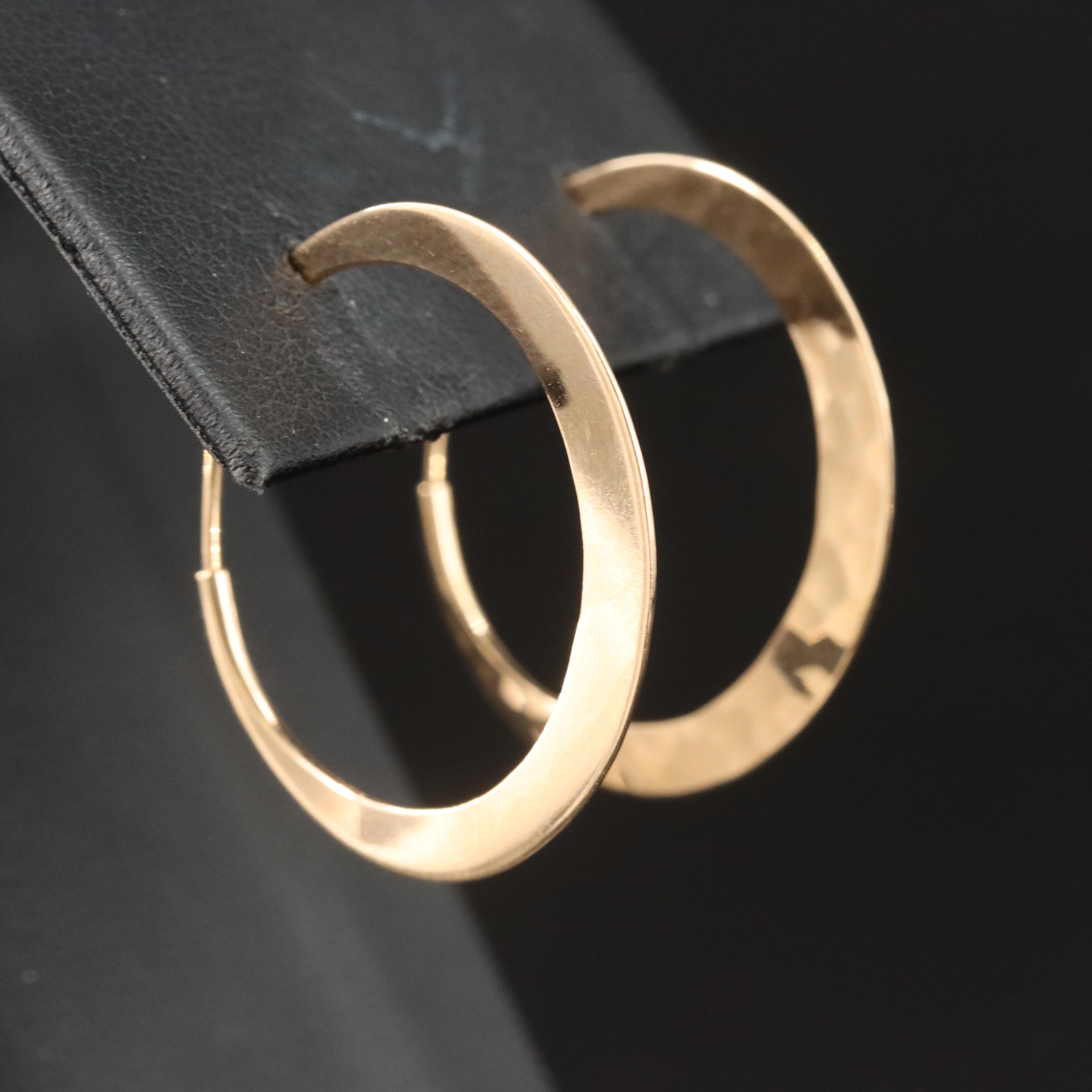 14K Hammered Oval Hoop Earrings | EBTH