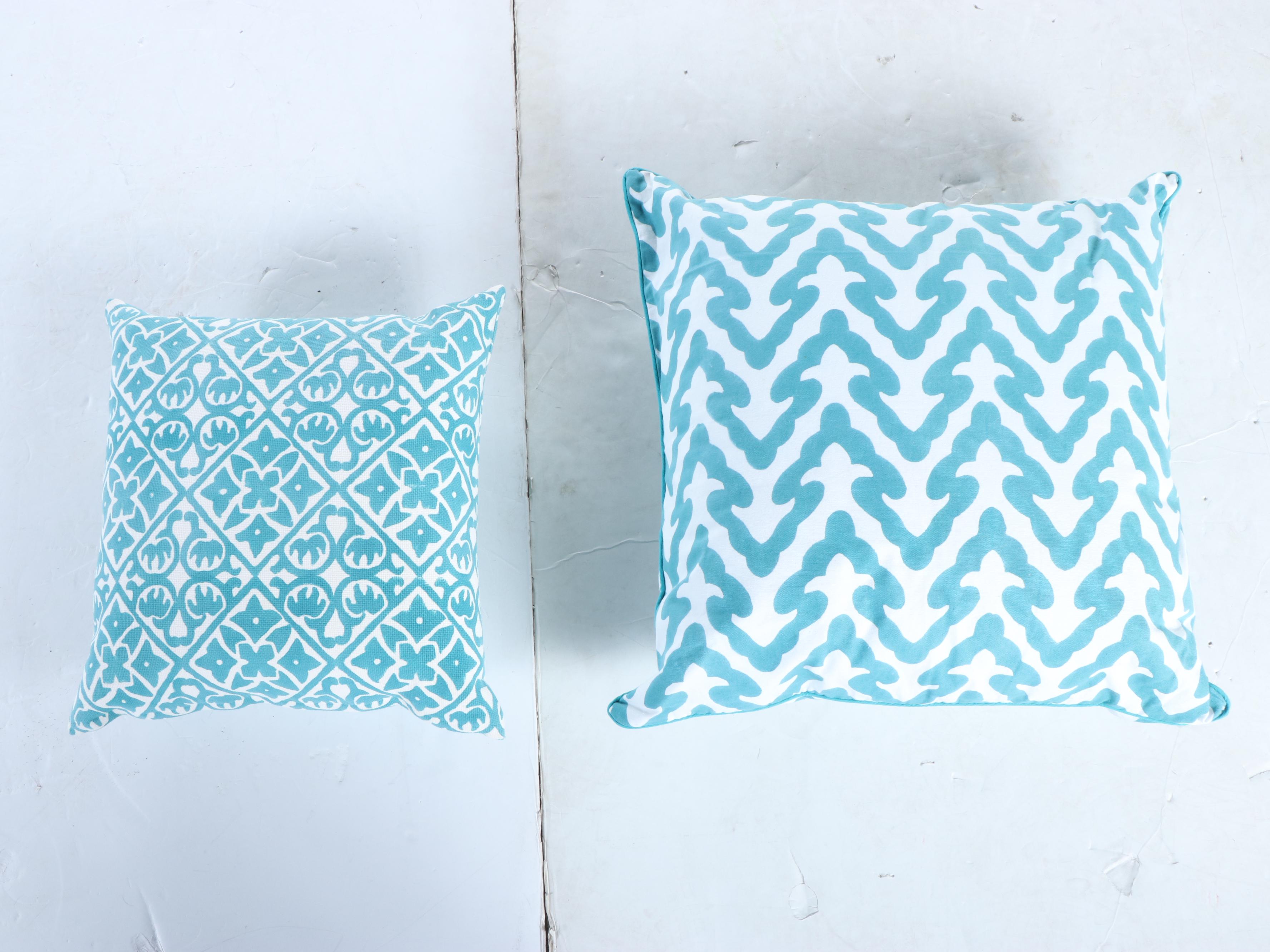 Roberta Roller Rabbit Striped Quilt and Decorative Pillows | EBTH