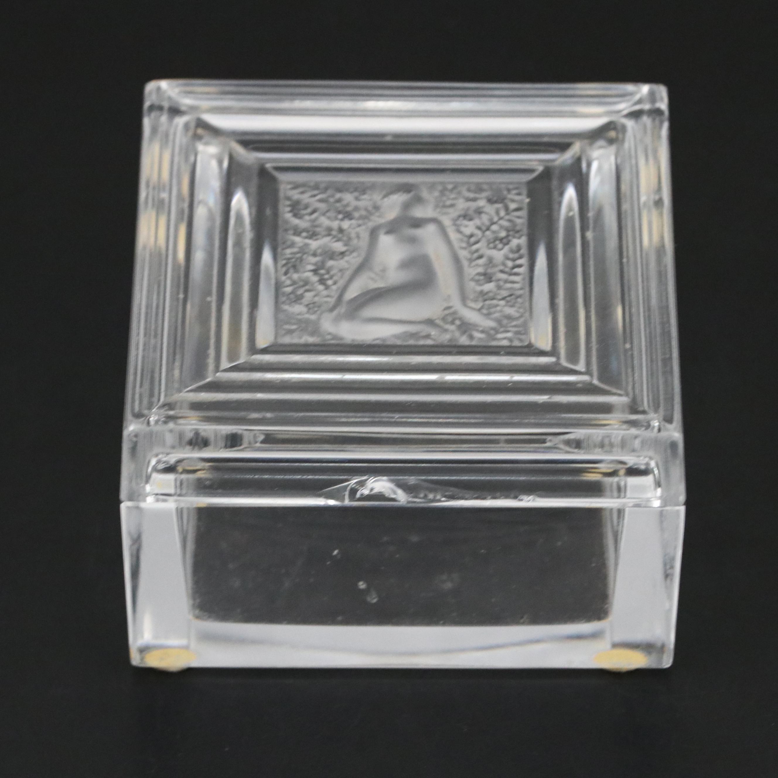 Lalique "Duncan" Frosted and Clear Crystal Box, Late 20th Century | EBTH