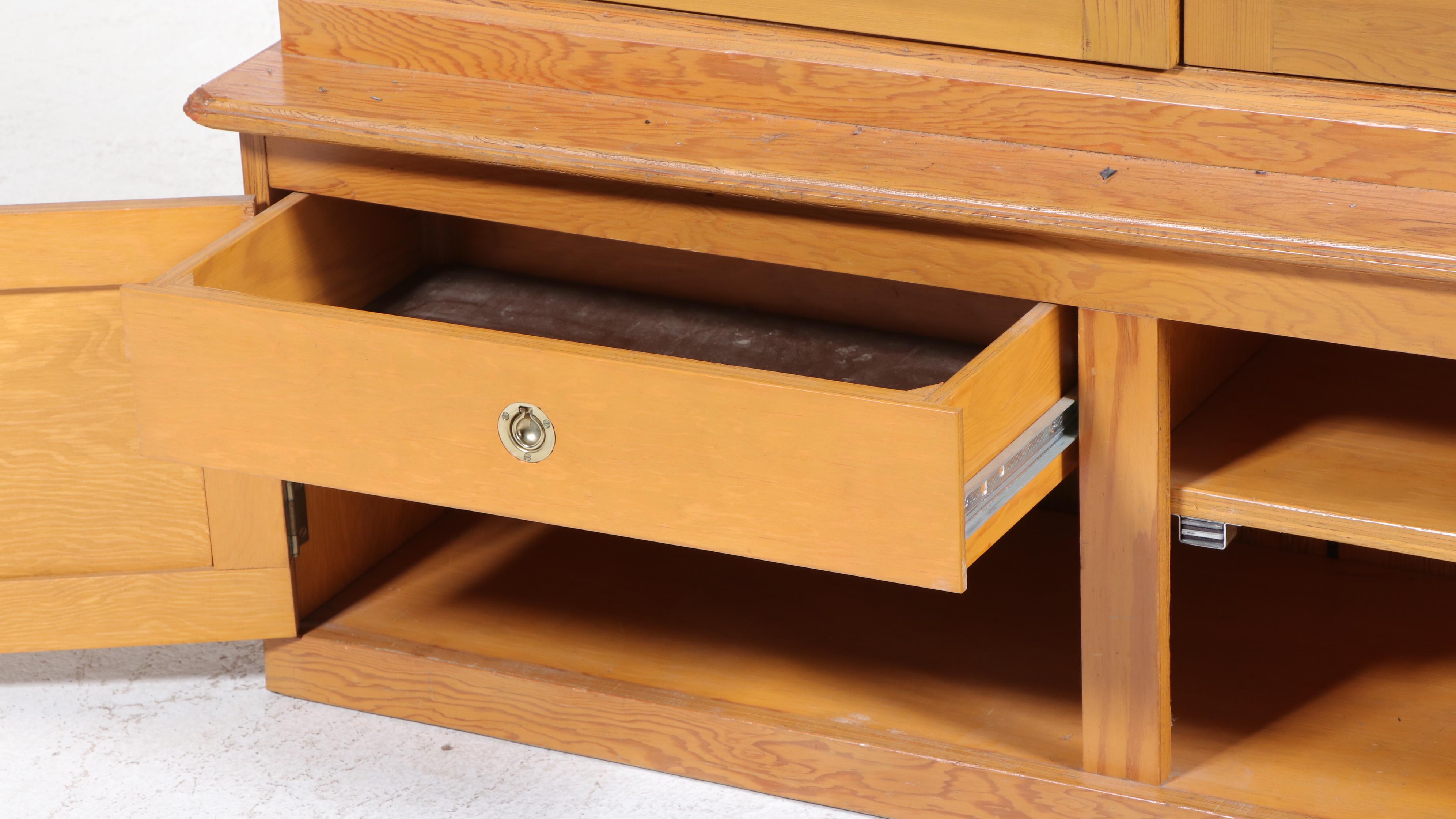 Arts and Crafts Style Oak Gun Cabinet w/ Leaded and Stained Glass ...