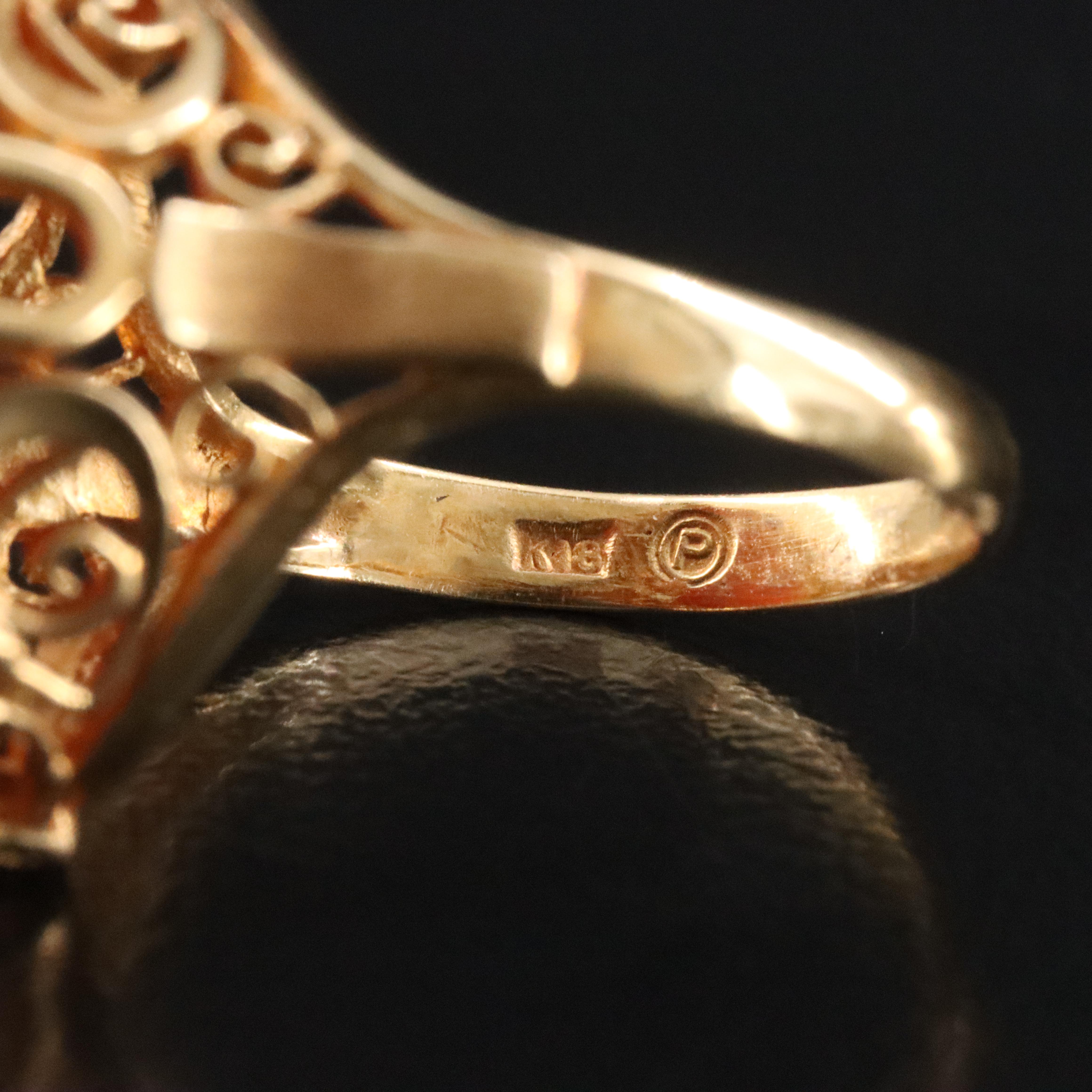 18K Coral Scrollwork Ring | EBTH