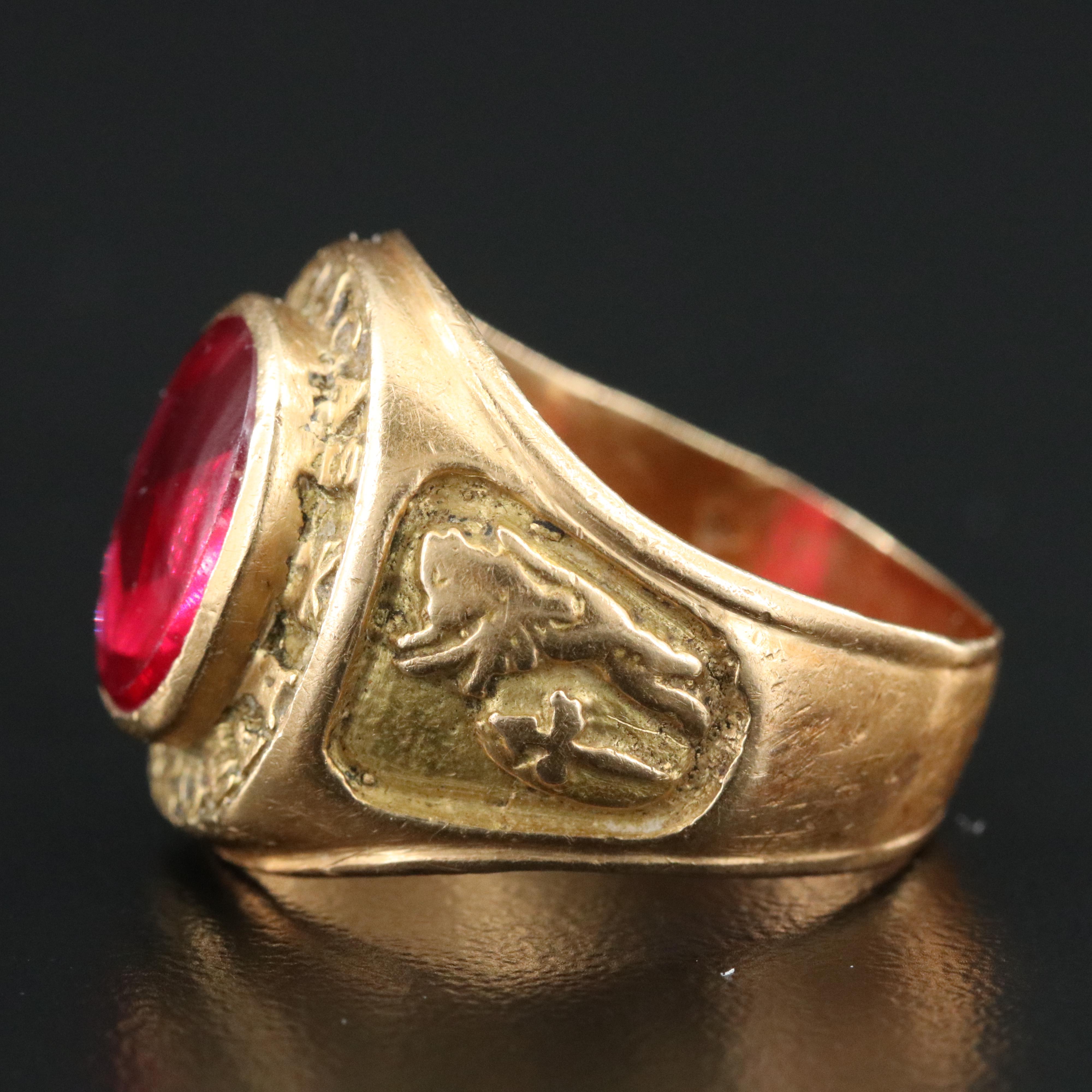 18K Ruby Signet Ring | EBTH