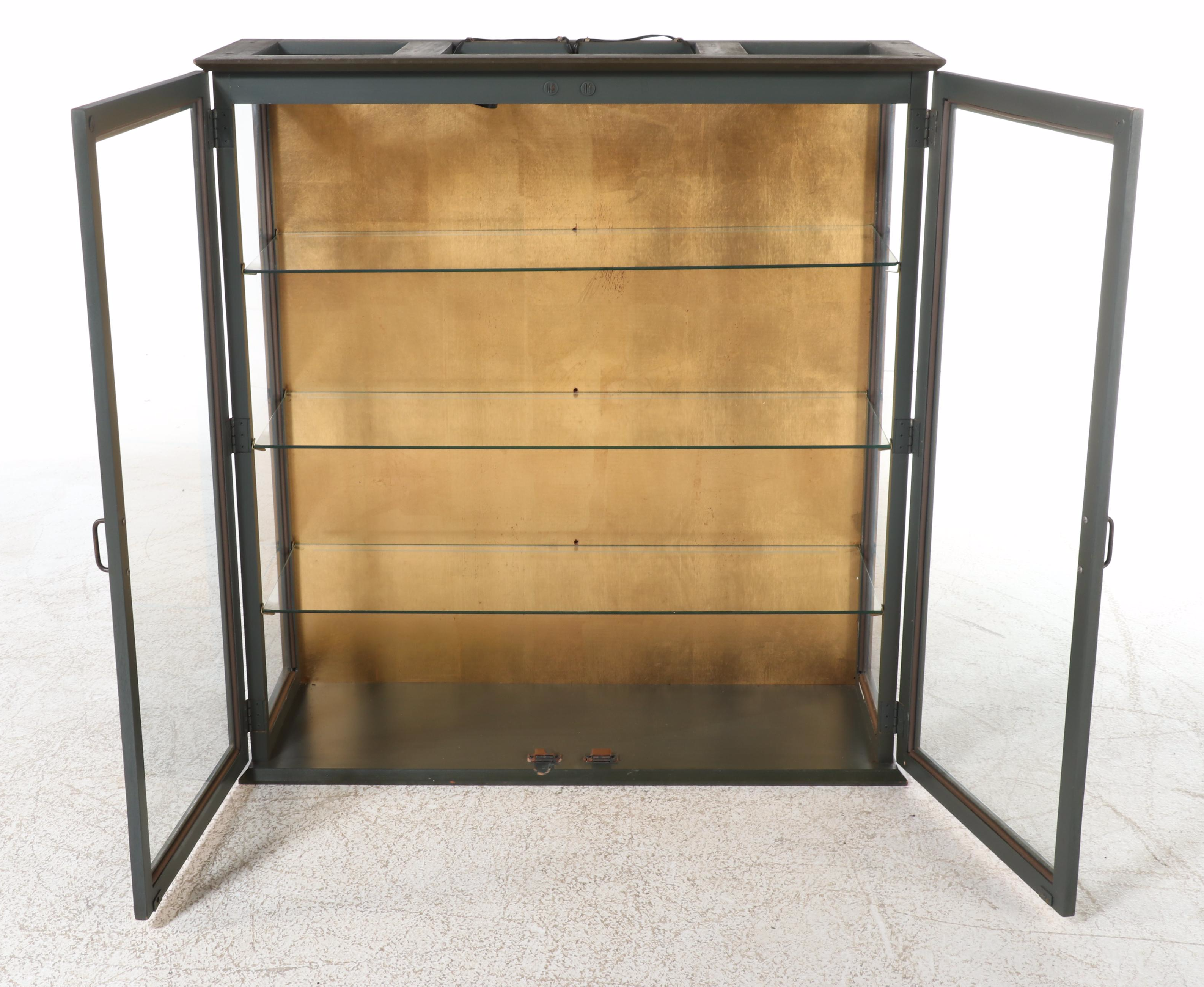 Victorian Style Metal Terrarium Style Display Cabinet | EBTH
