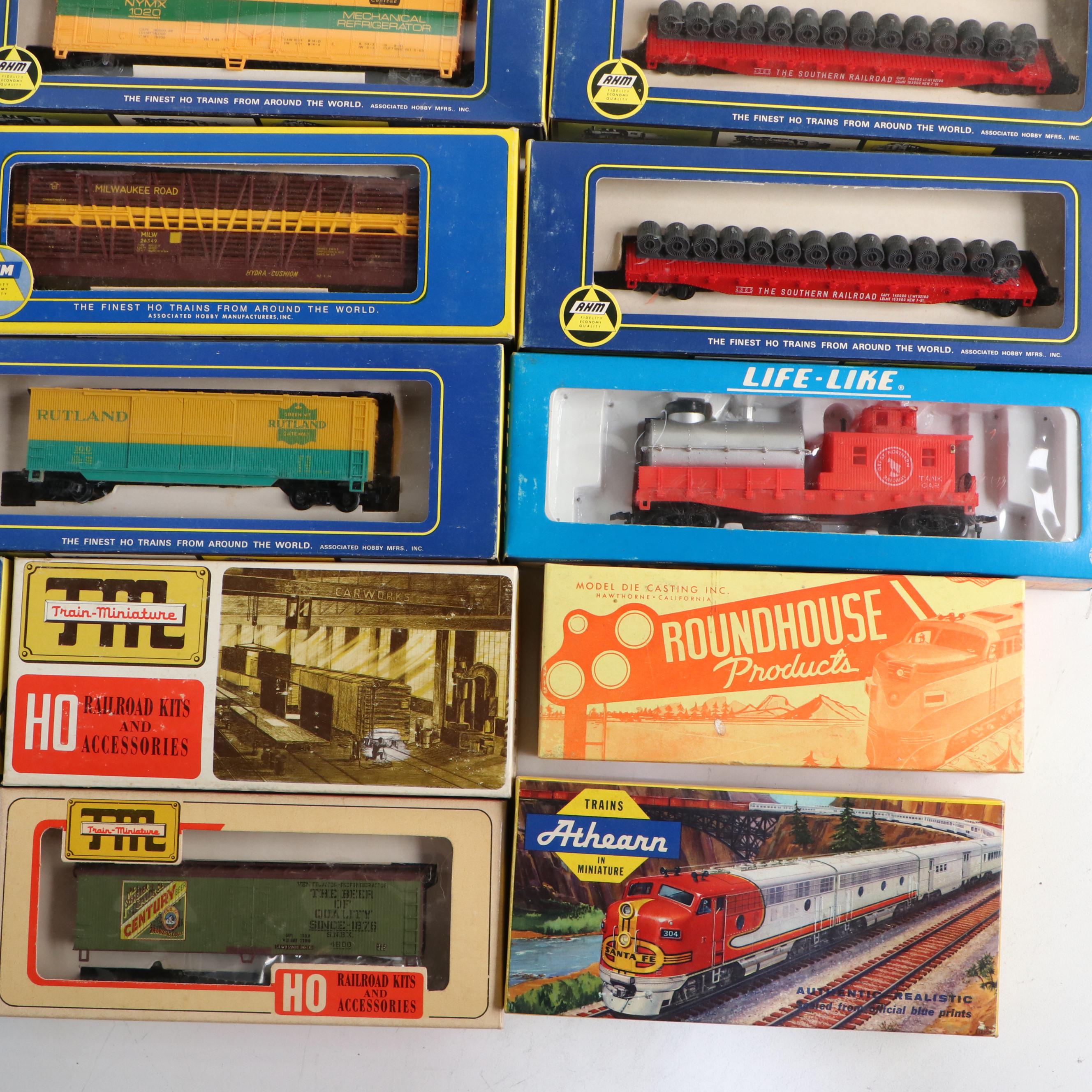 AHM, Athearn and Other HO Scale Model Train Cars with Proto 2000 E6B ...