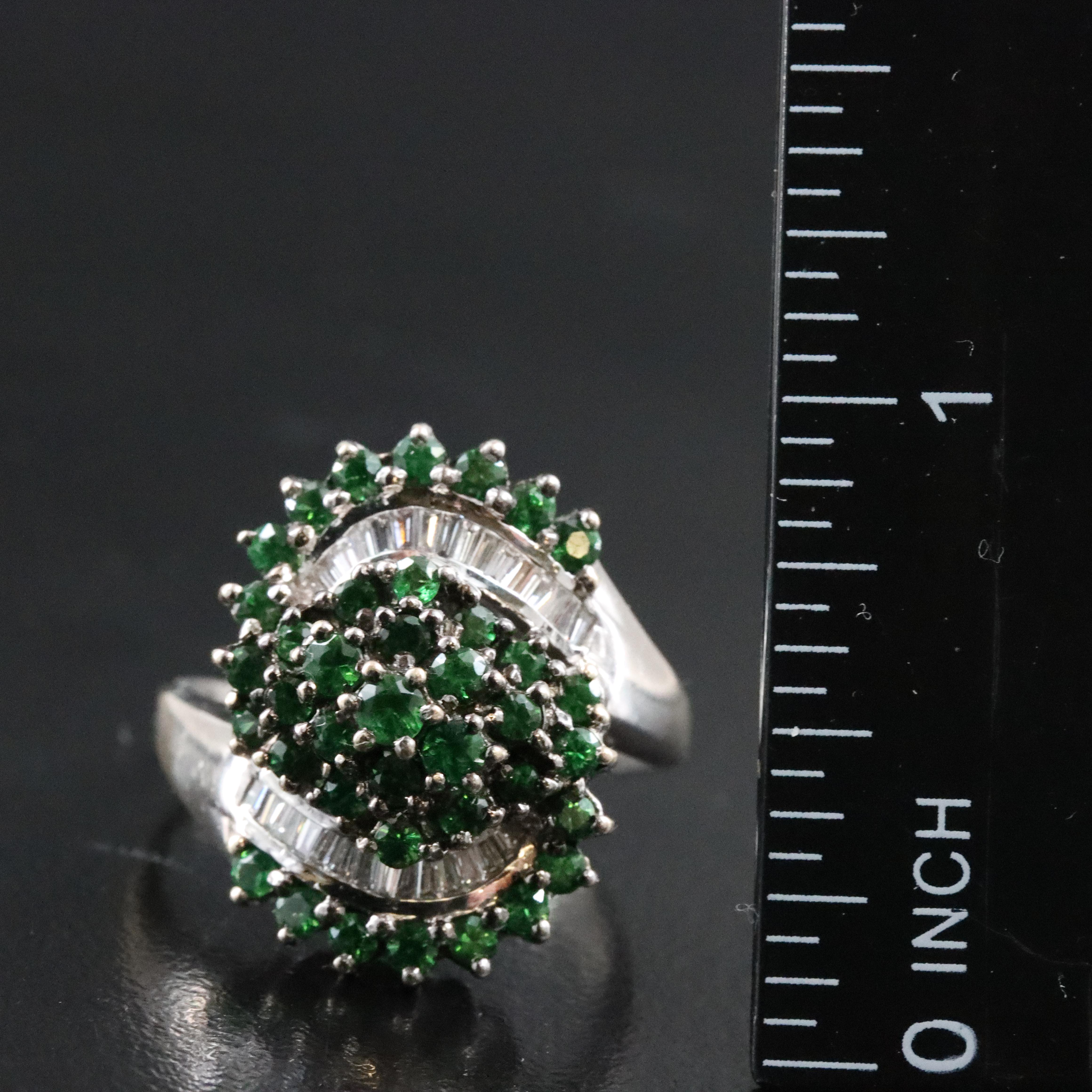 18K Tsavorite and 0.36 CTW Diamond Ring | EBTH