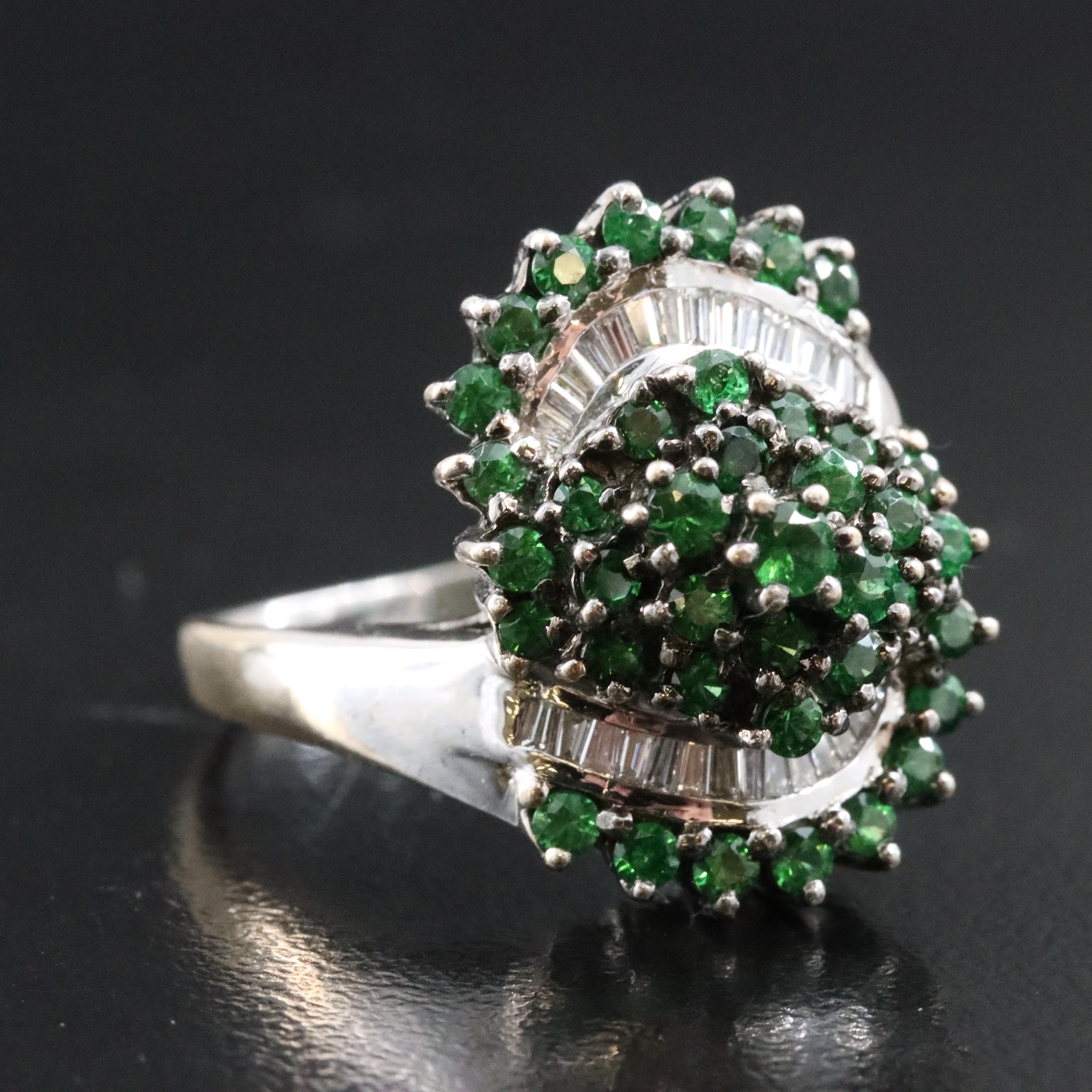 18K Tsavorite and 0.36 CTW Diamond Ring | EBTH