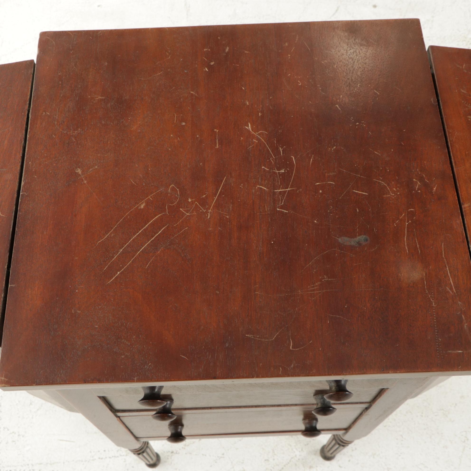 Federal Style "Martha Washington" Mahogany Knitting Table | EBTH