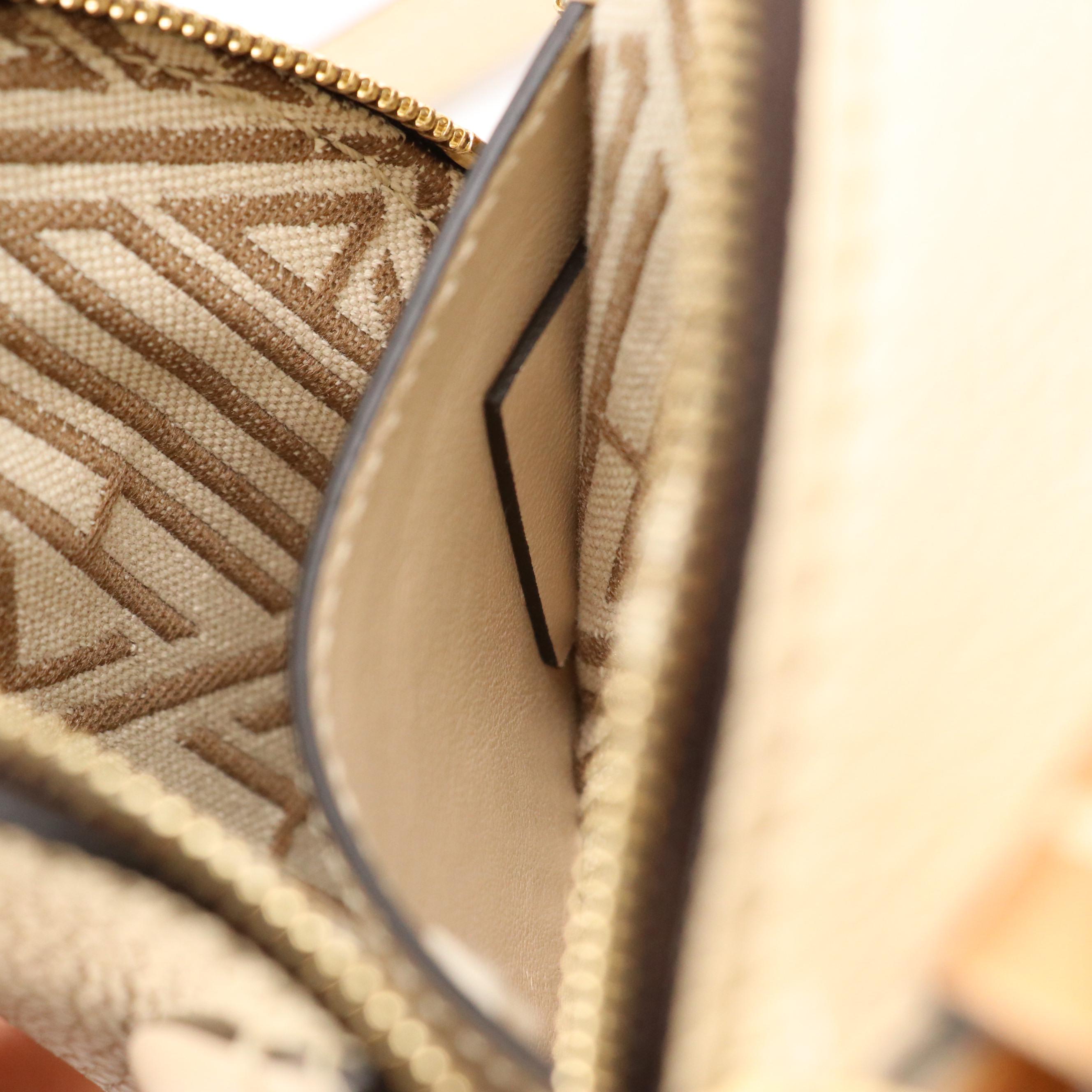 Chloé Daria Mini Round Bag in Neutral and Metallic Leather | EBTH