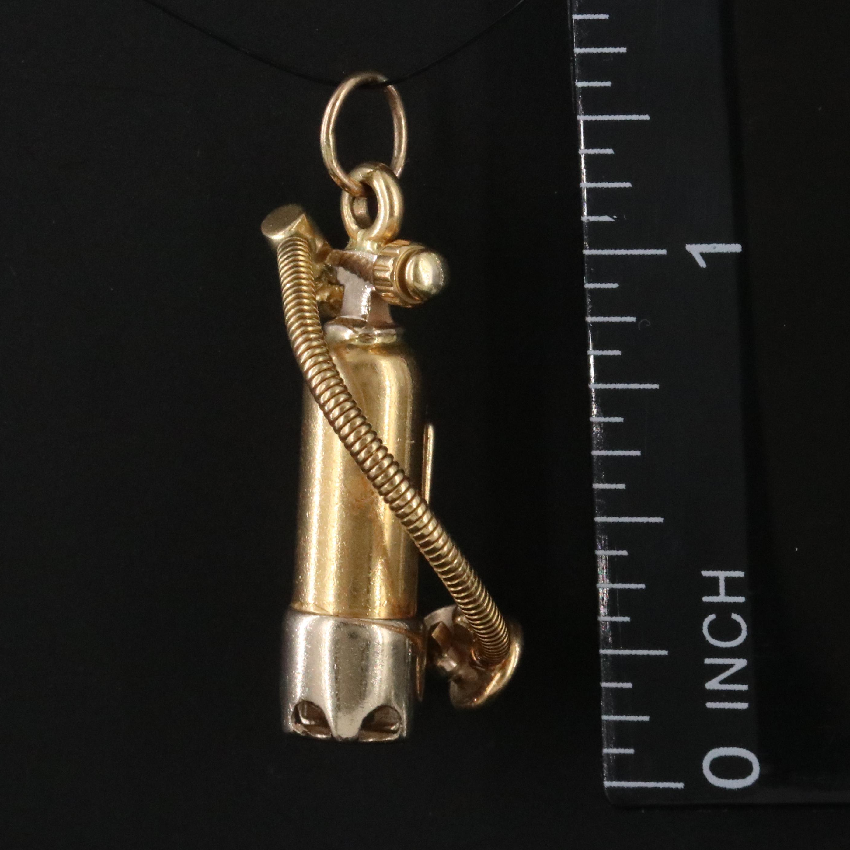 18K Oxygen Tank and Mask Charm Pendant | EBTH
