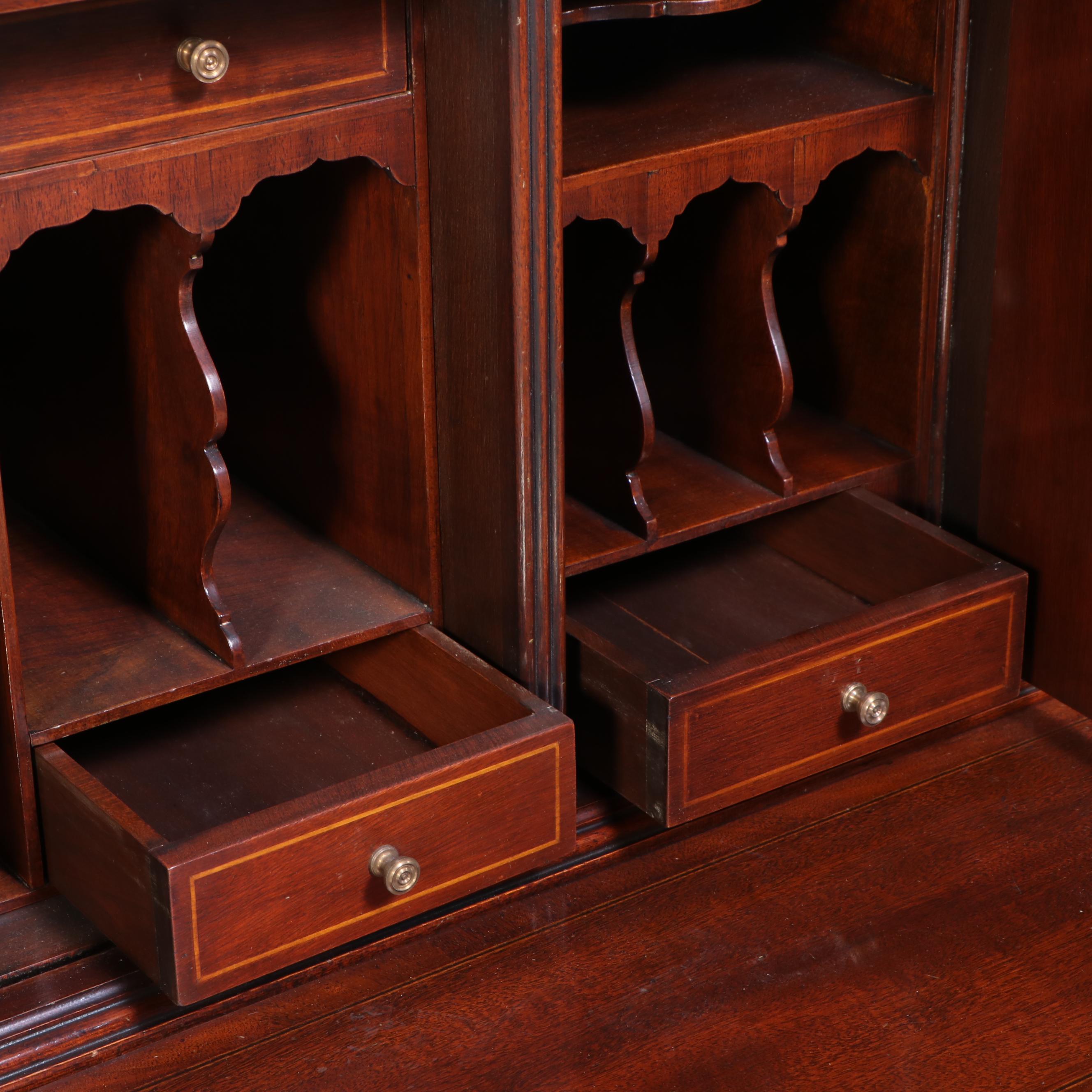 Federal Style Mahogany and Line-Inlaid Lady's Secretary | EBTH