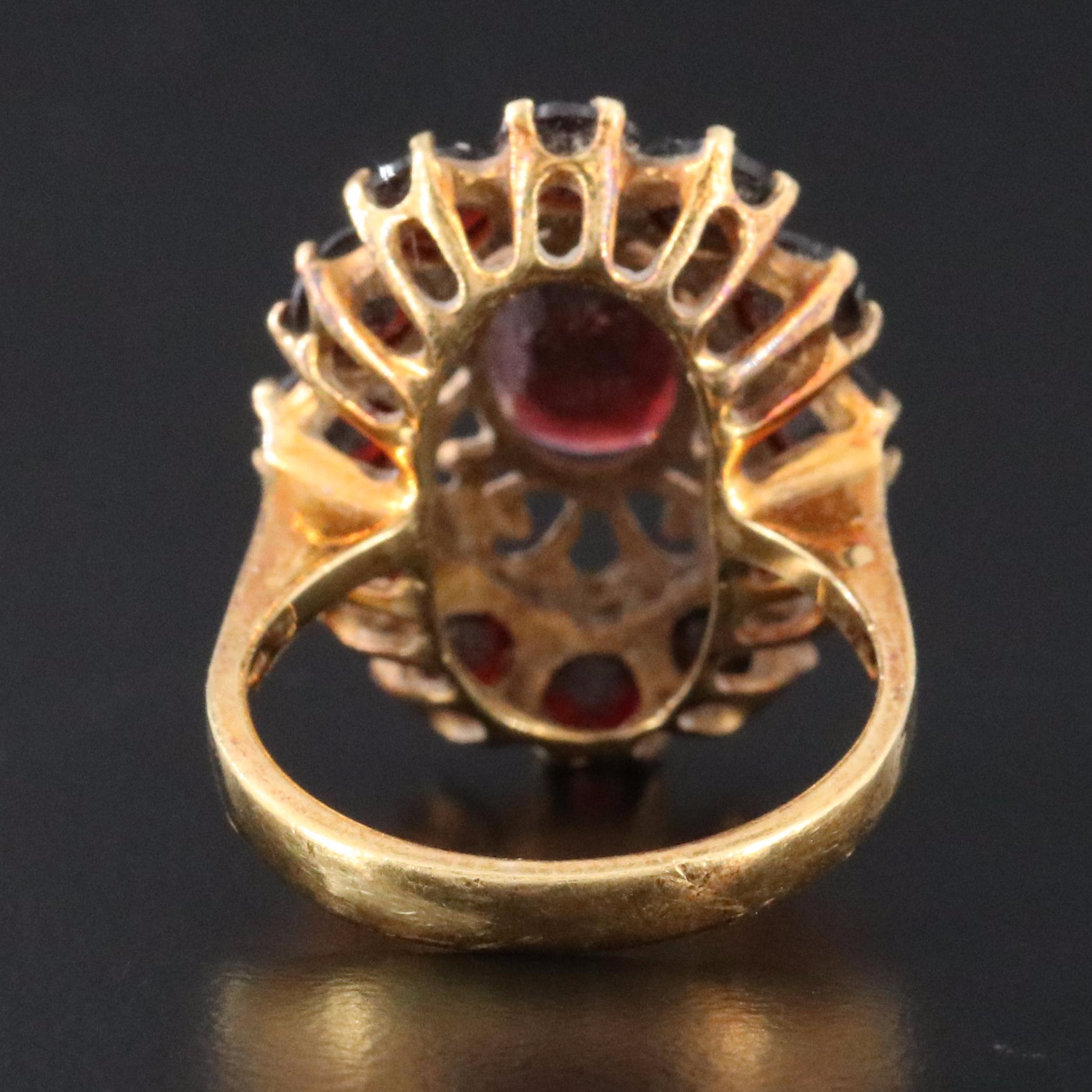 Vintage Italian Toliro 18K Garnet Ring | EBTH
