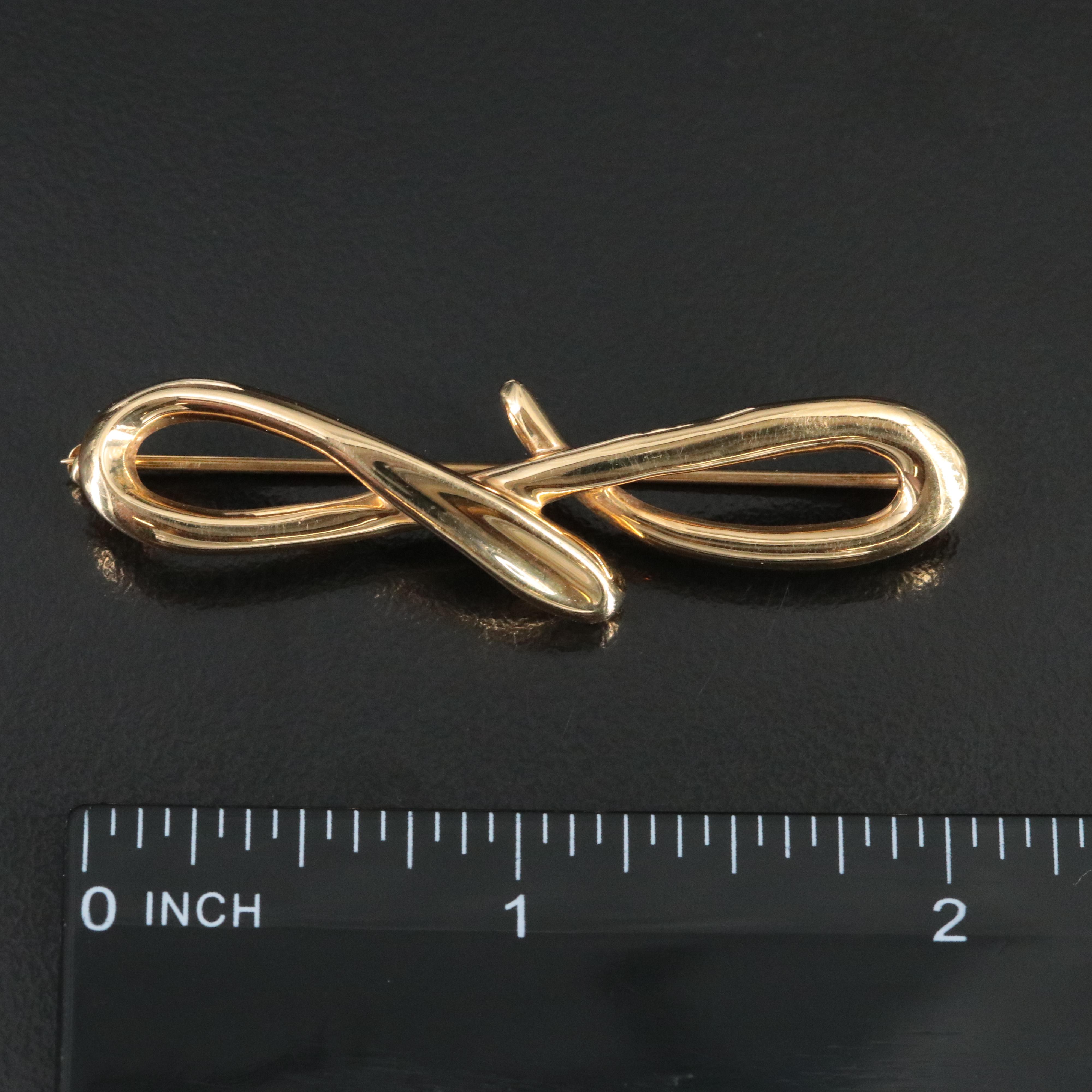 Elsa Peretti for Tiffany & Co. Alphabet Letter 18K Initial "F" Brooch ...