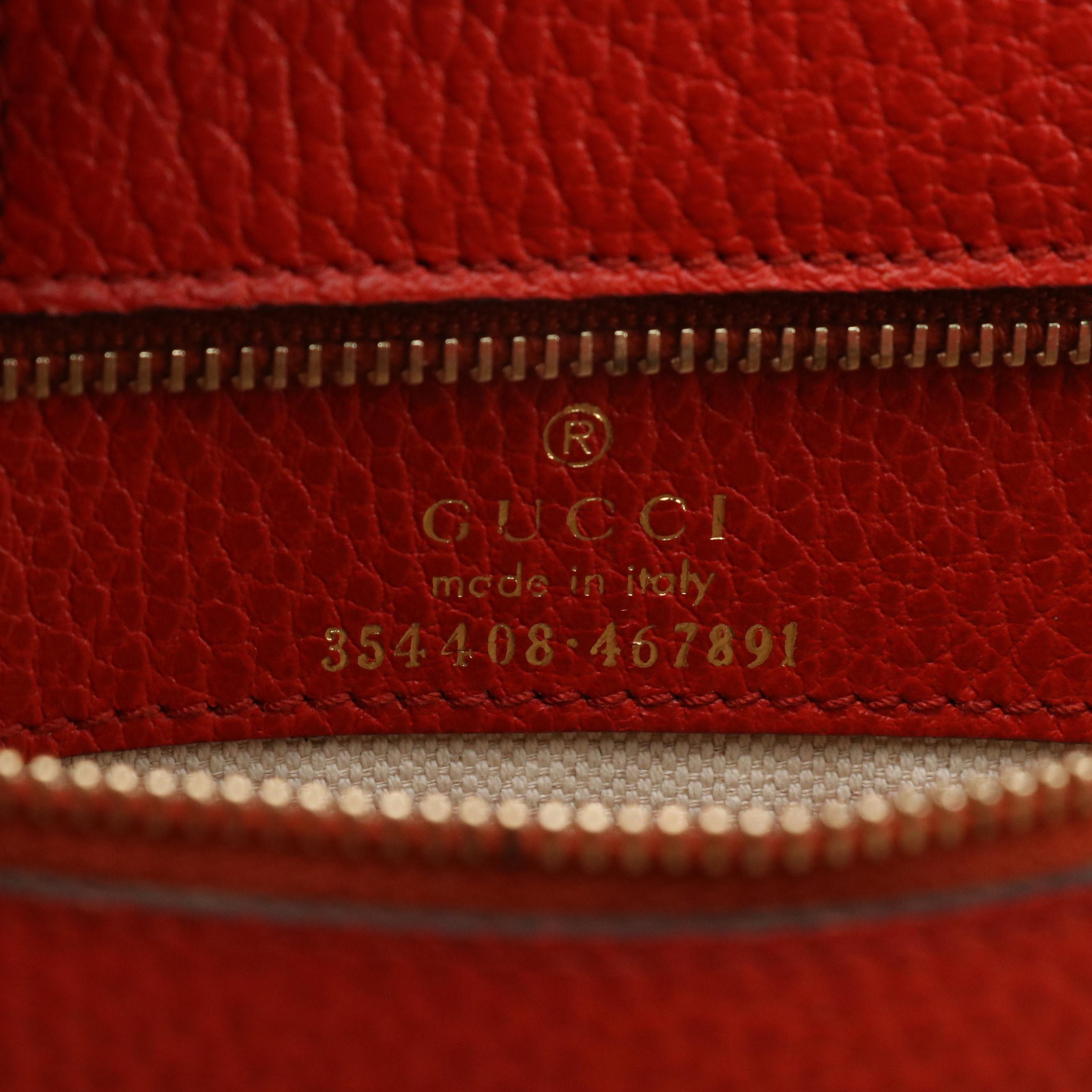 Gucci Medium Swing Tote in Red Grained Leather | EBTH