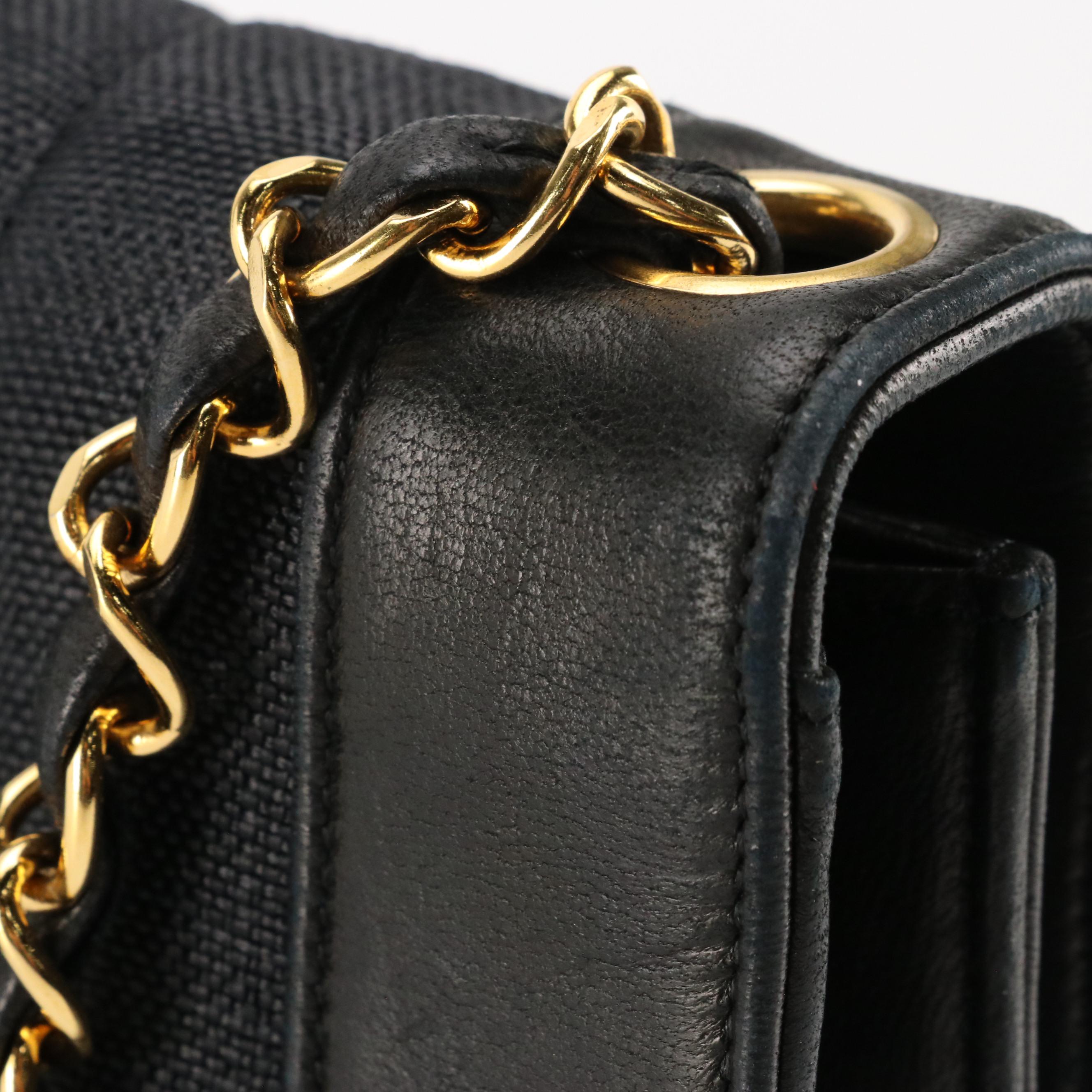 Chanel Border Flap Shoulder Bag in Vertical Quilted Linen and Lambskin ...