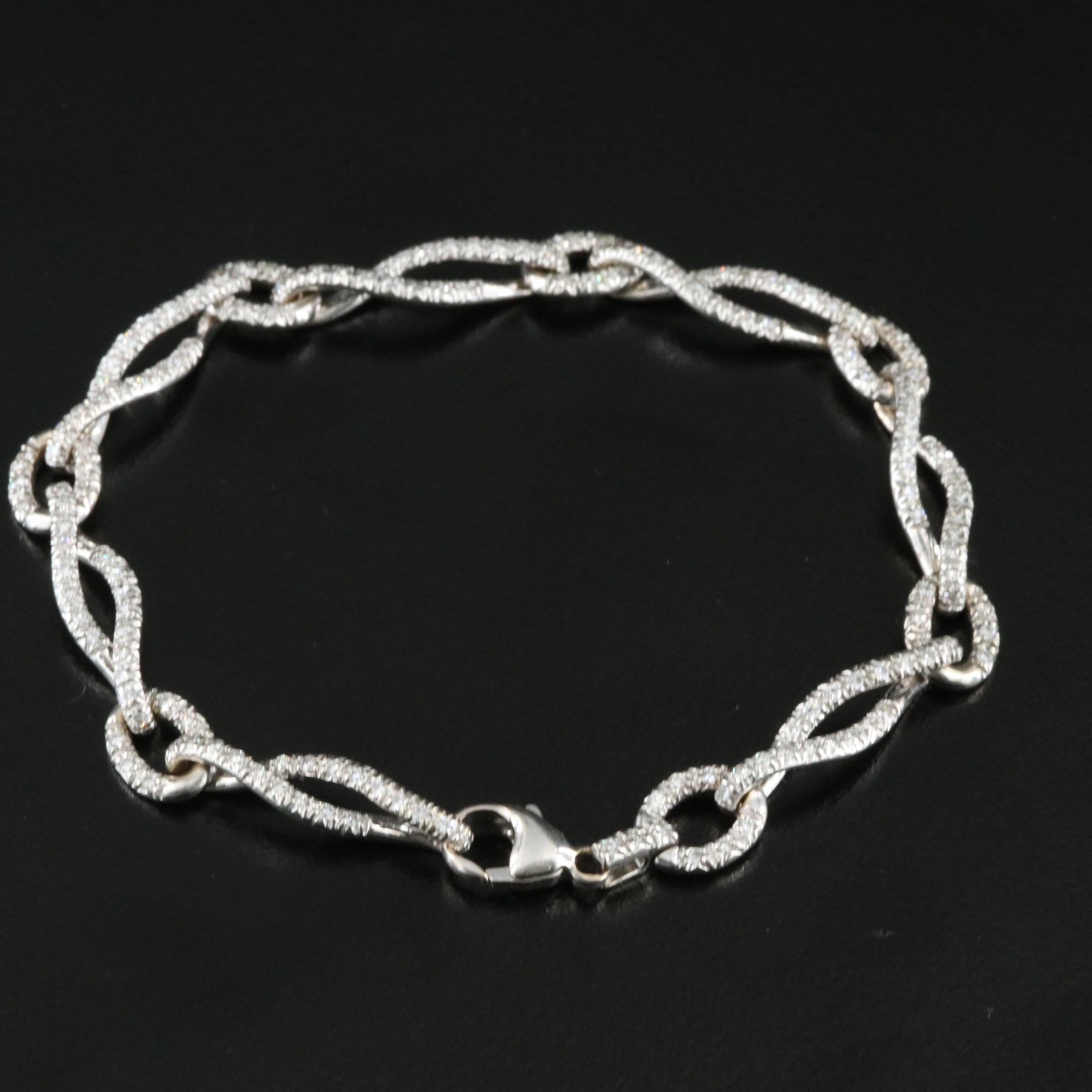 18K 1.00 CTW Pavé Diamond Link Bracelet | EBTH