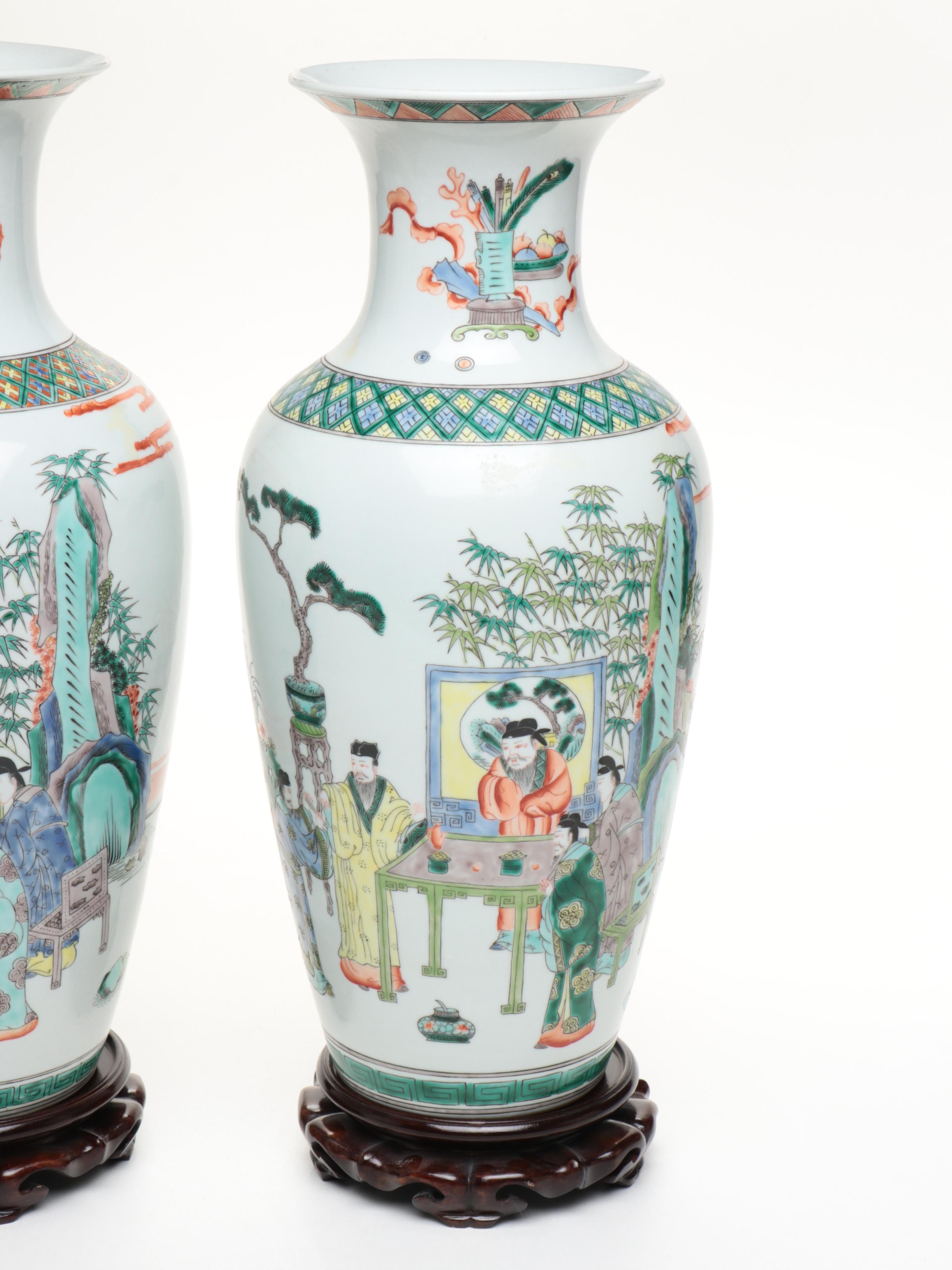 Pair of Chinese Porcelain Famille Verte Vases on Wooden Bases | EBTH