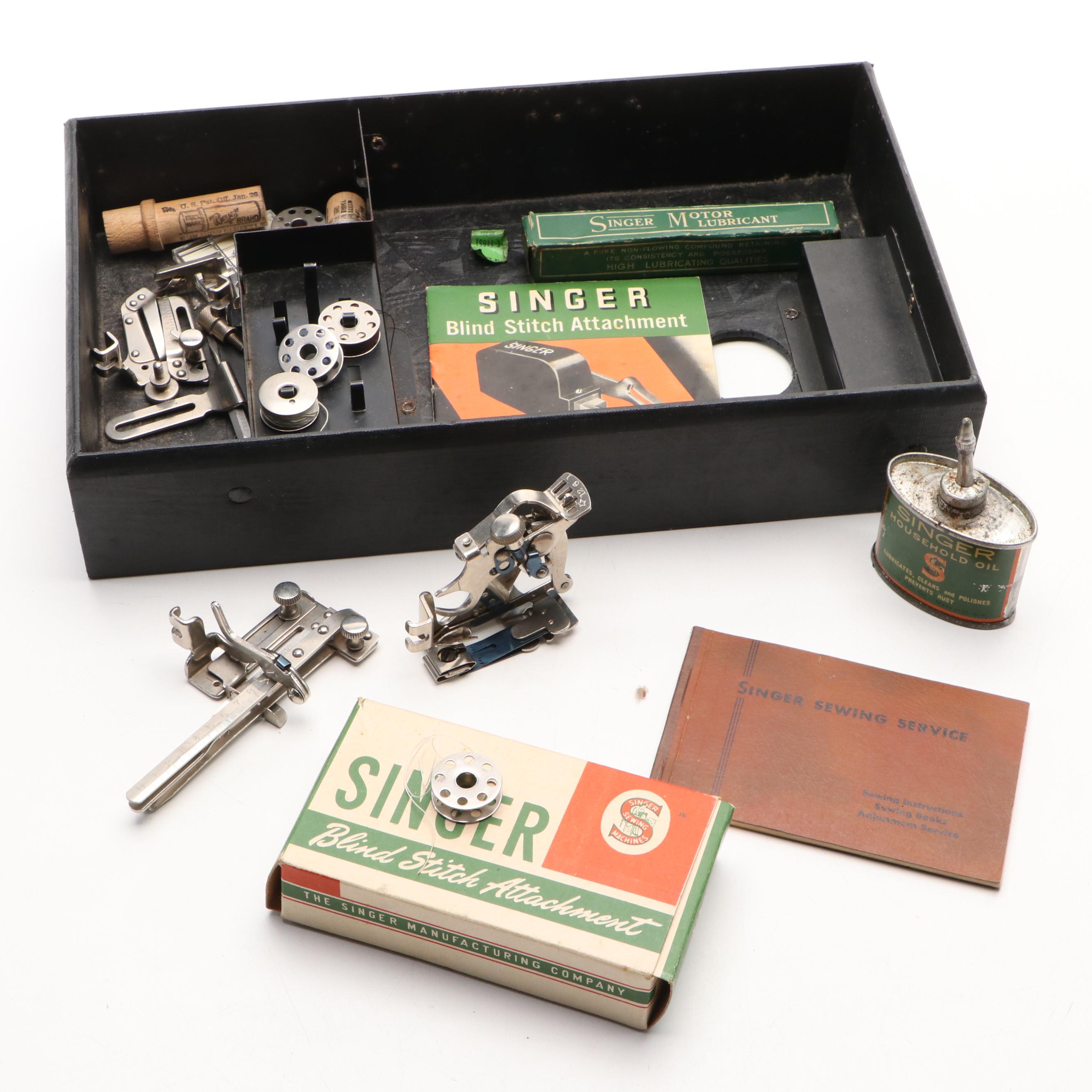 Singer Model 221 Featherweight Portable Sewing Machine with Case, 1936 ...