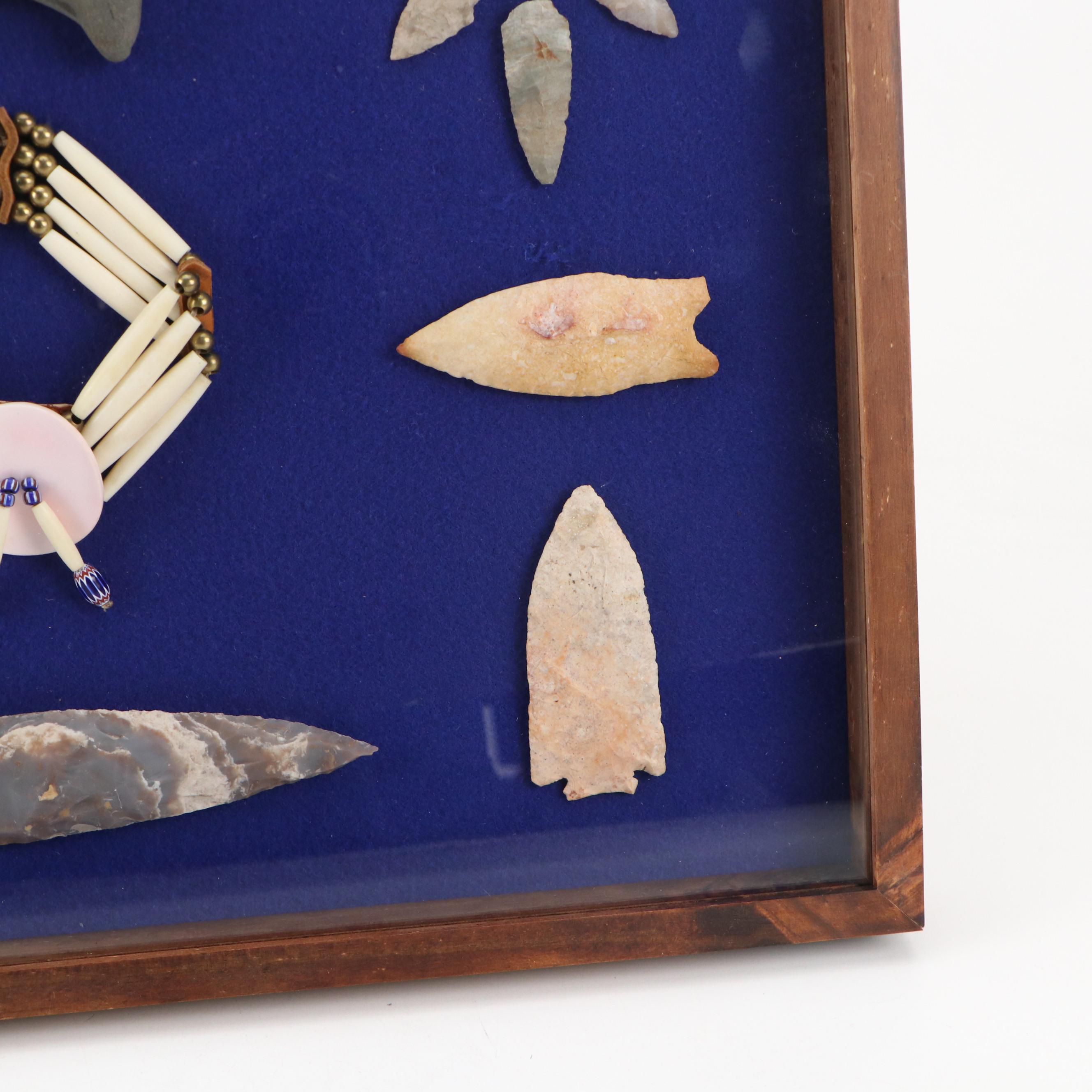 Indigenous Flint Arrowheads, Scrapers and Necklace | EBTH