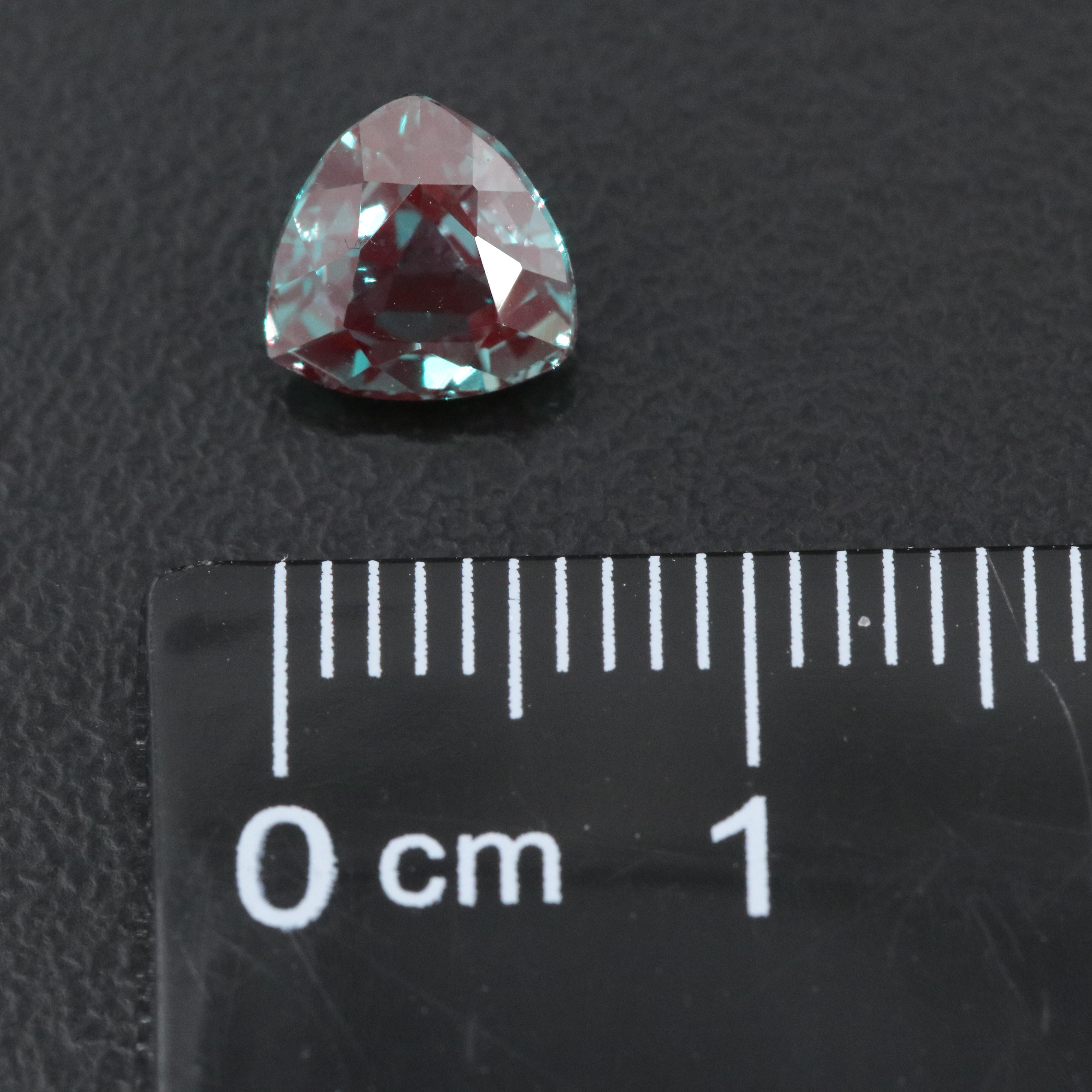 Loose 1.56 CT Lab Grown Alexandrite | EBTH