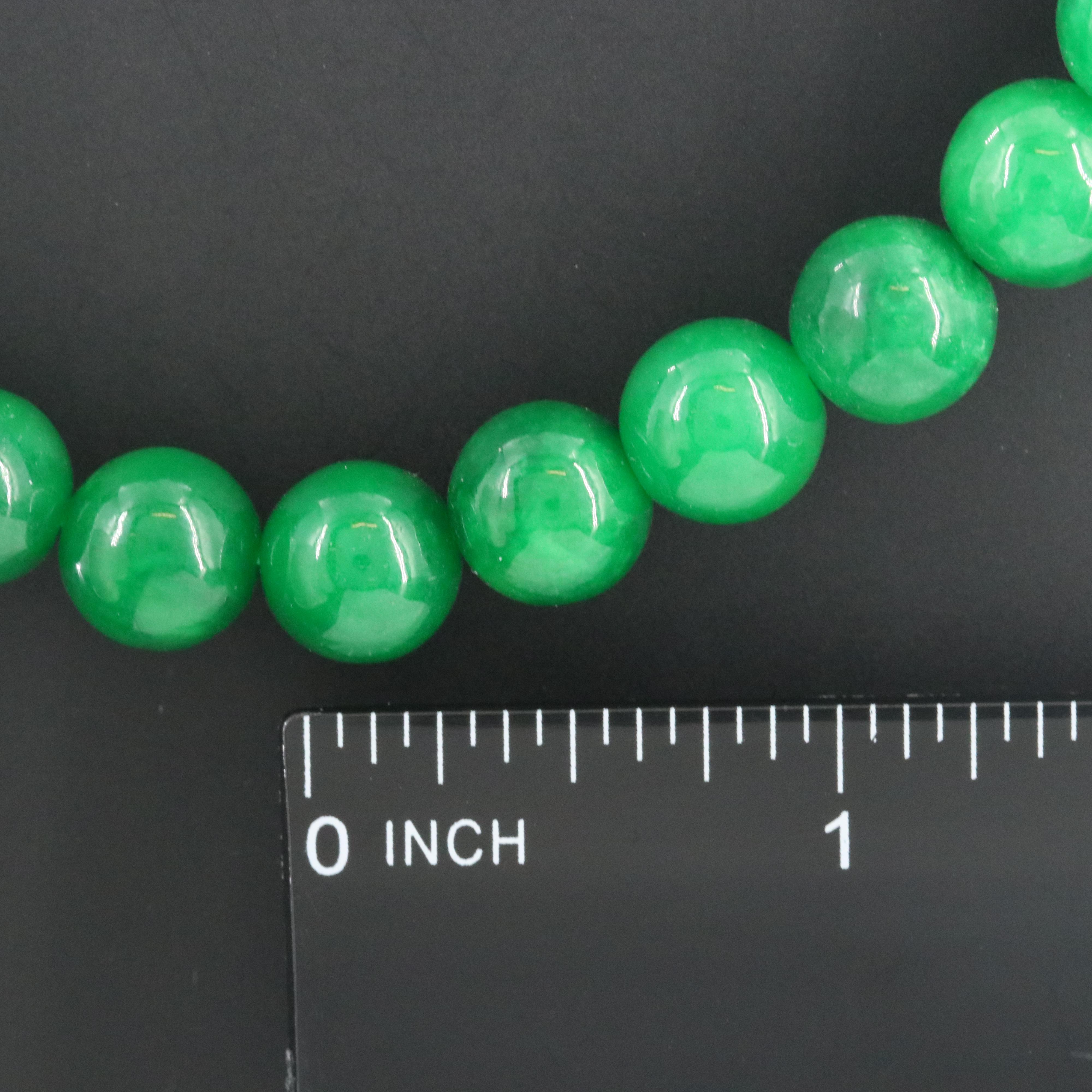 Jadeite Bead Necklace | EBTH