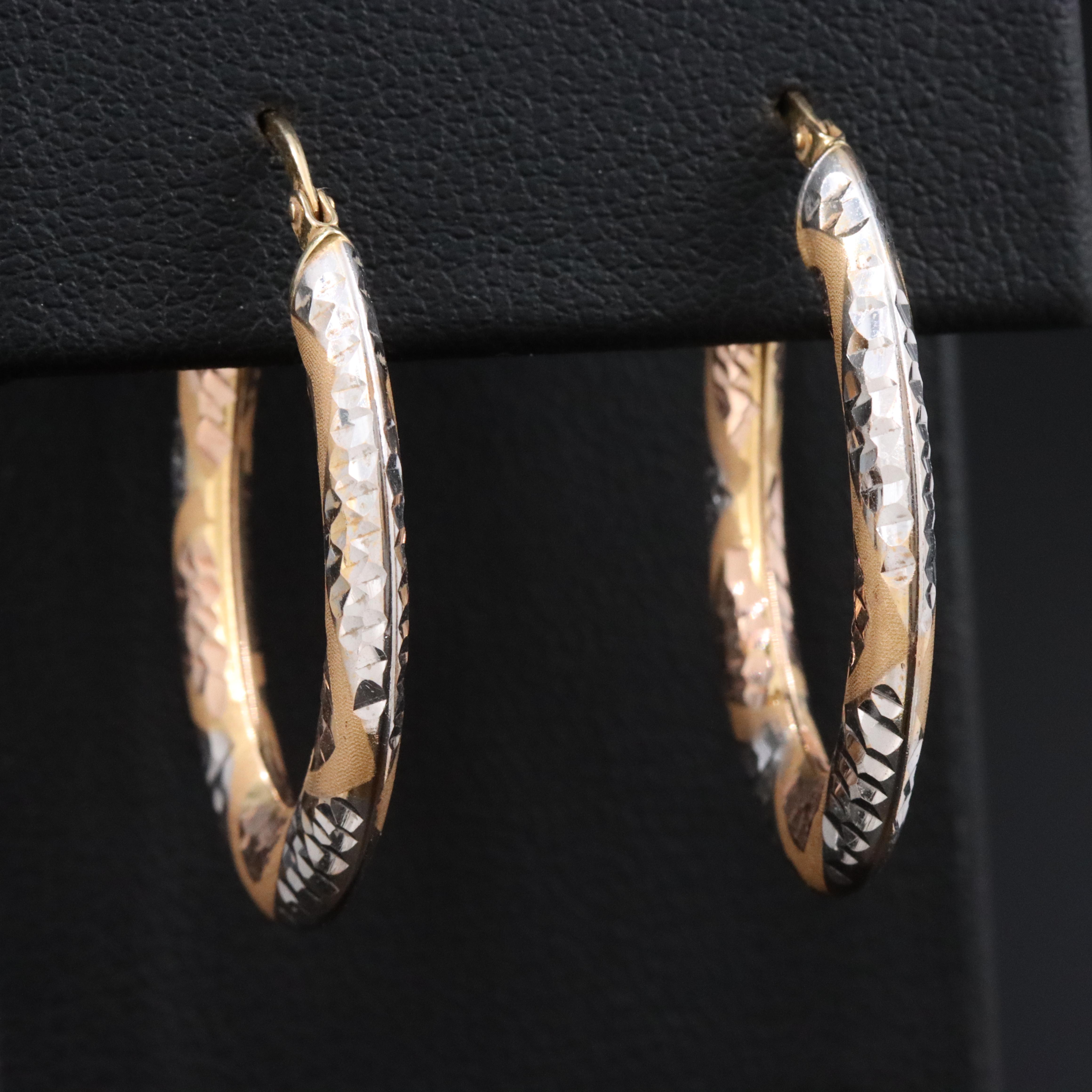 Italian 14K Diamond-Cut Style Elongated Hoops | EBTH