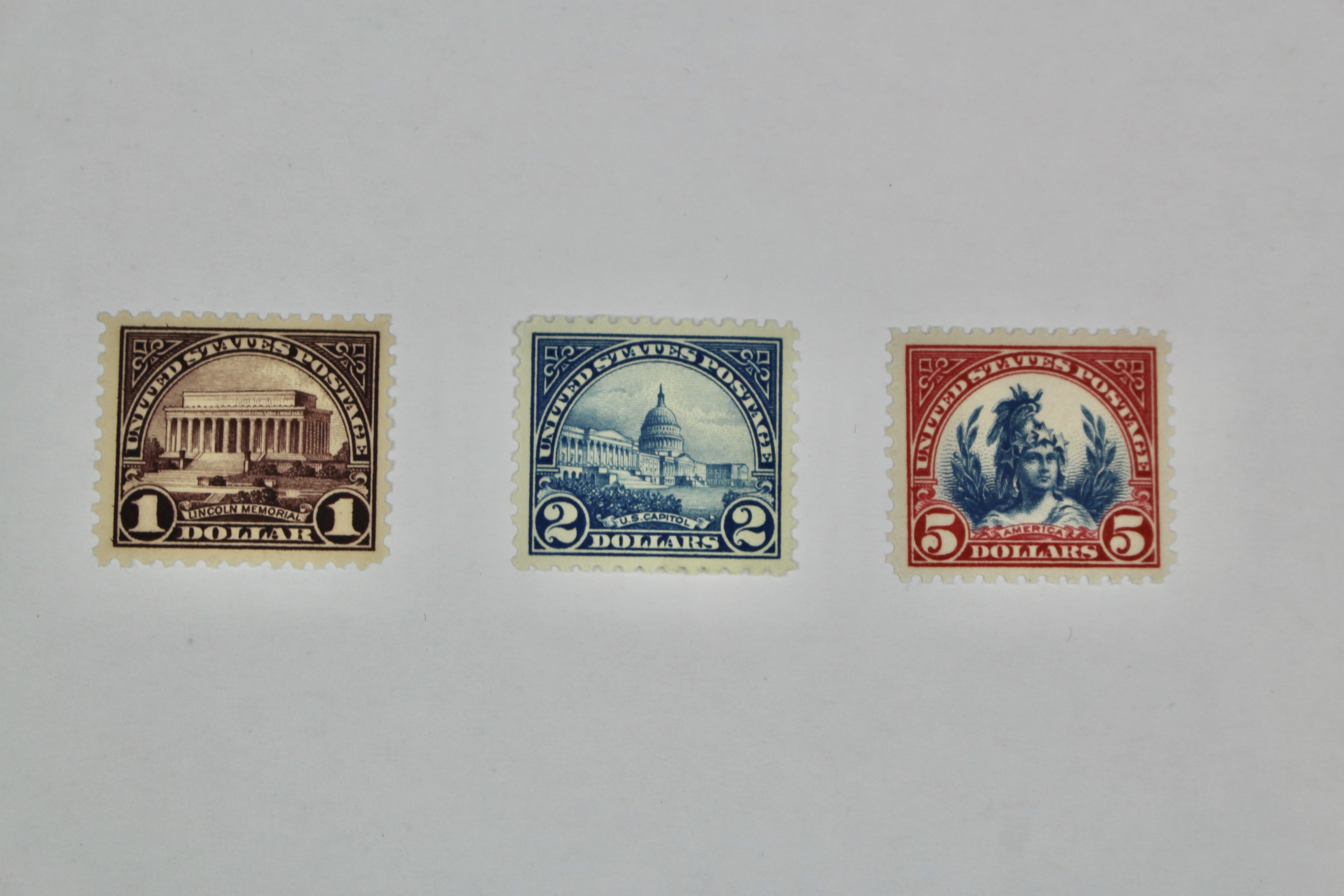 Three High Value Regular Issue U.S. Postage Stamps, 1922 to 1925 | EBTH