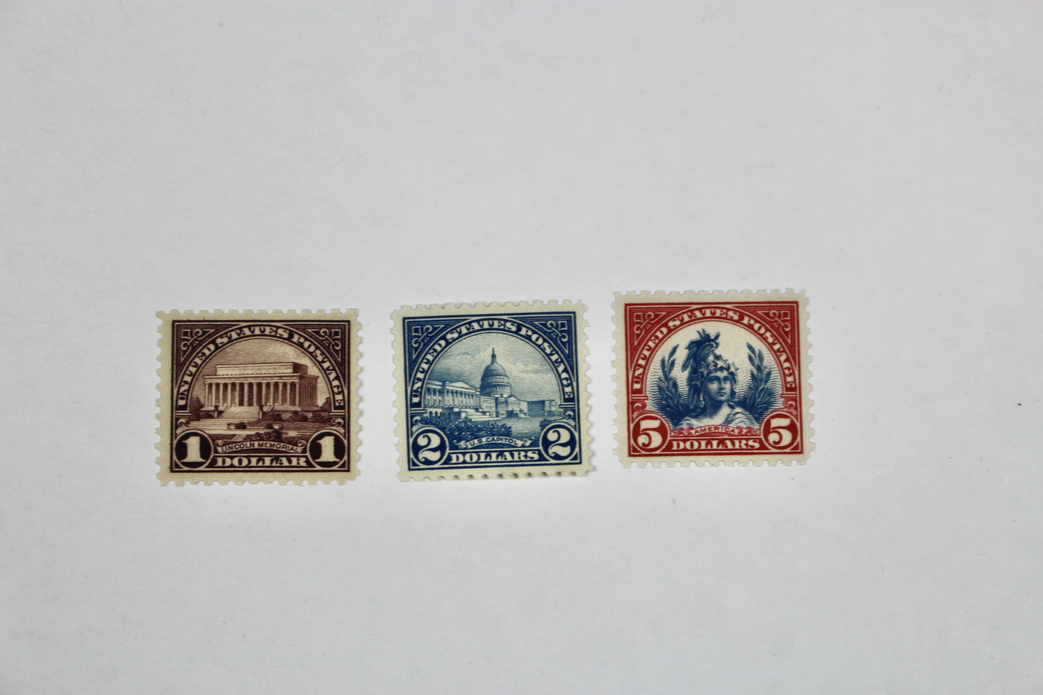 Three High Value Regular Issue U.S. Postage Stamps, 1922 to 1925 | EBTH