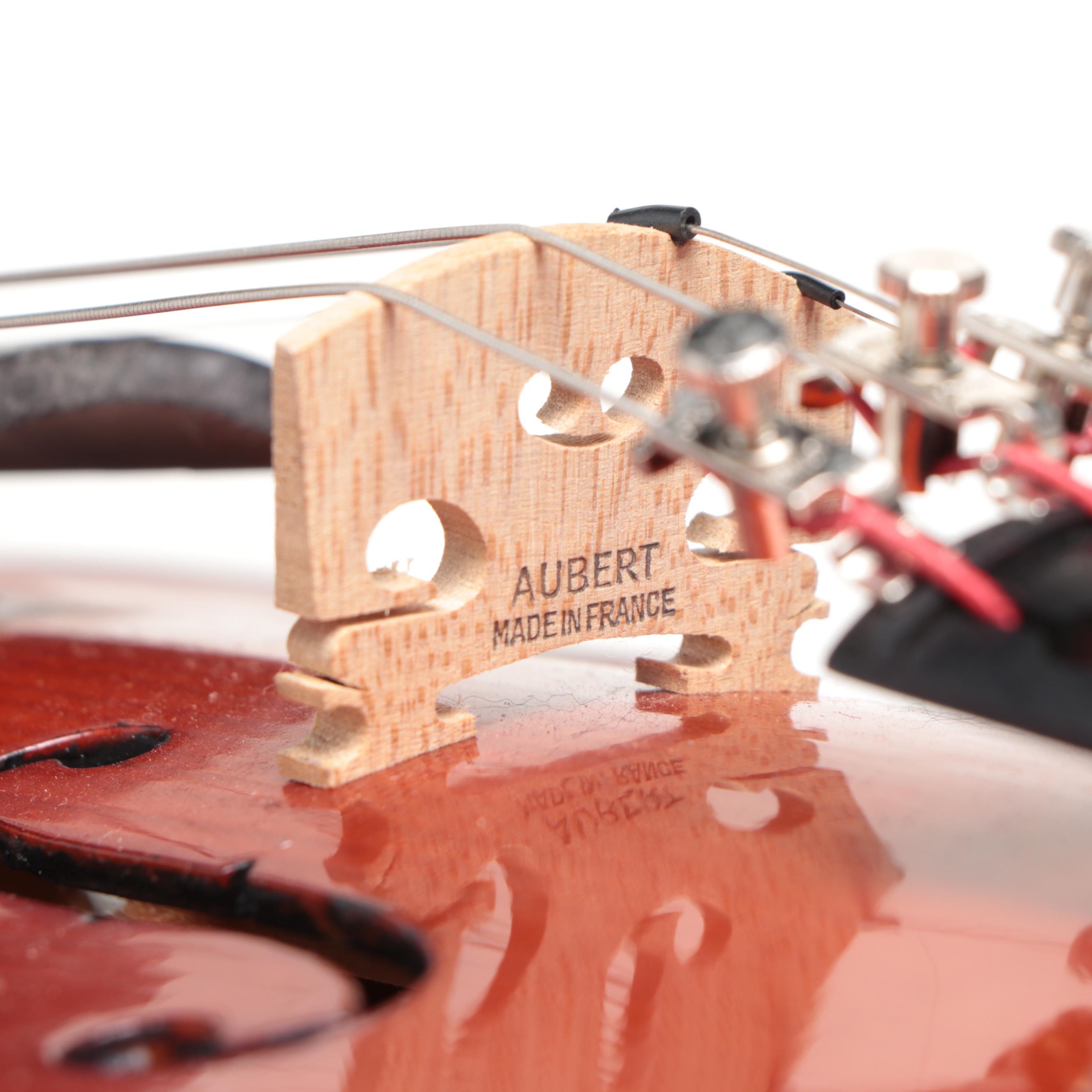 Glaesel Antonius Stradivarius 4/4 Violin with Bow and Hard Side Travel Case | EBTH