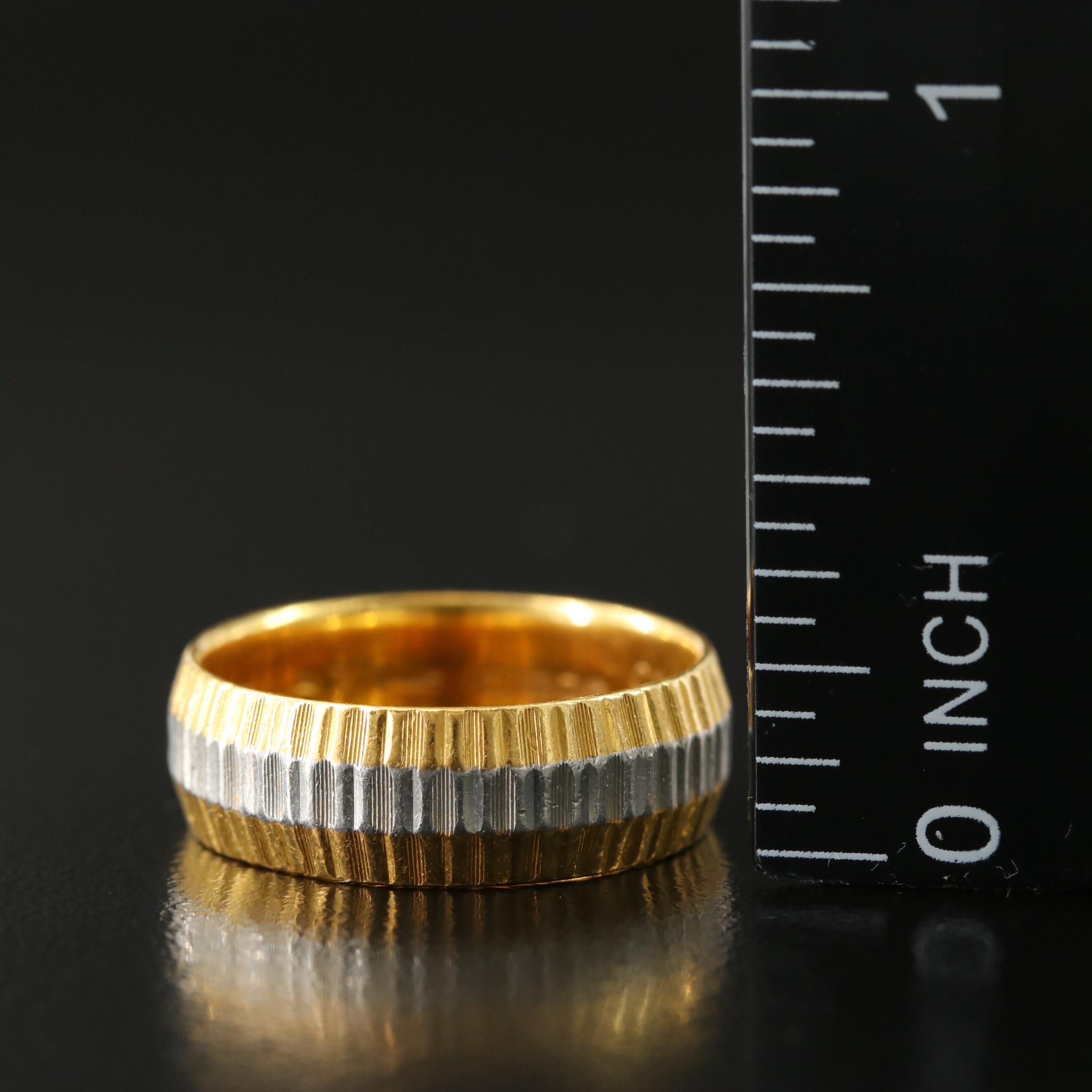 Brody Williams & Sons 22K Fluted Band with Platinum Detail | EBTH