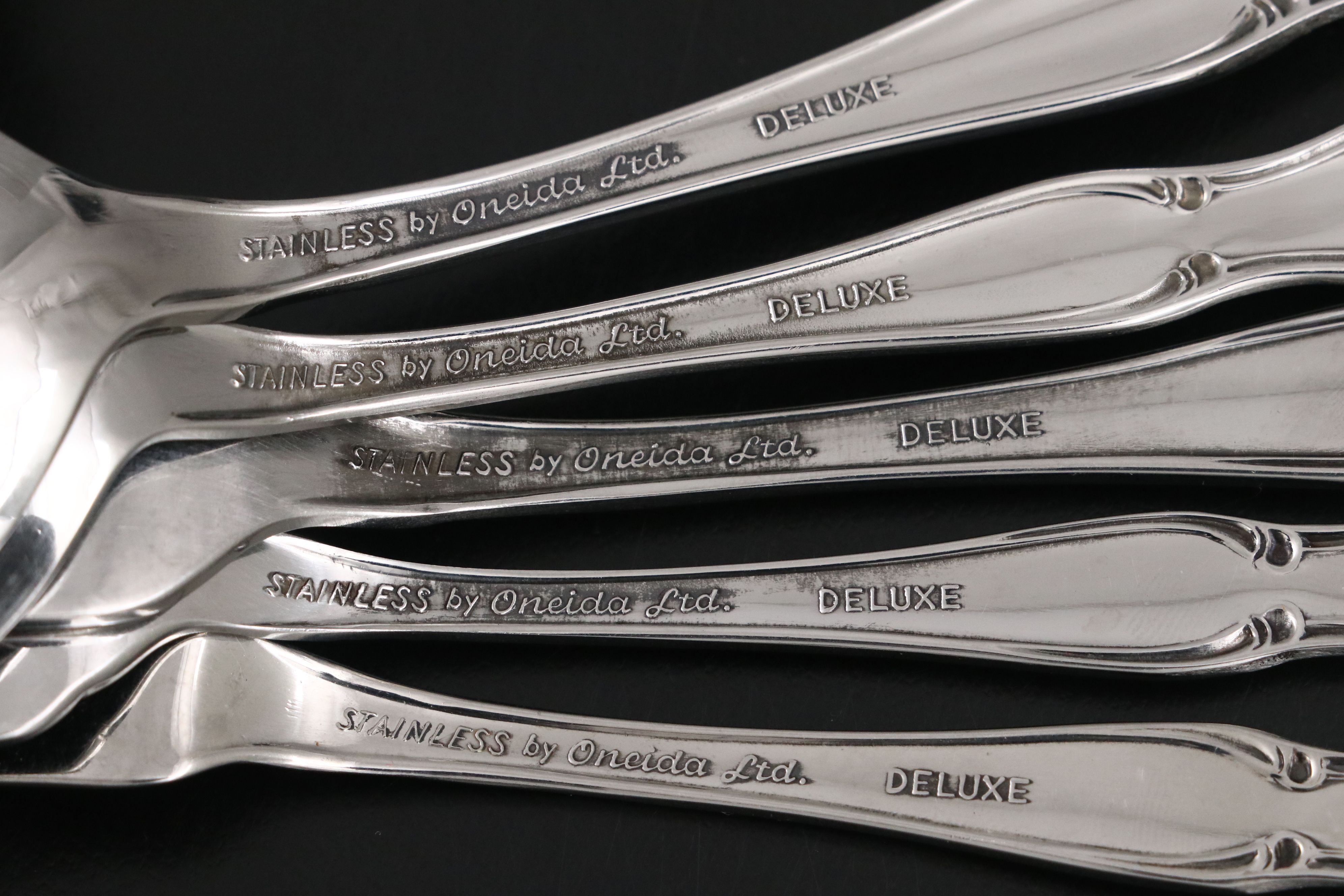 Oneida Stainless Steel Flatware | EBTH
