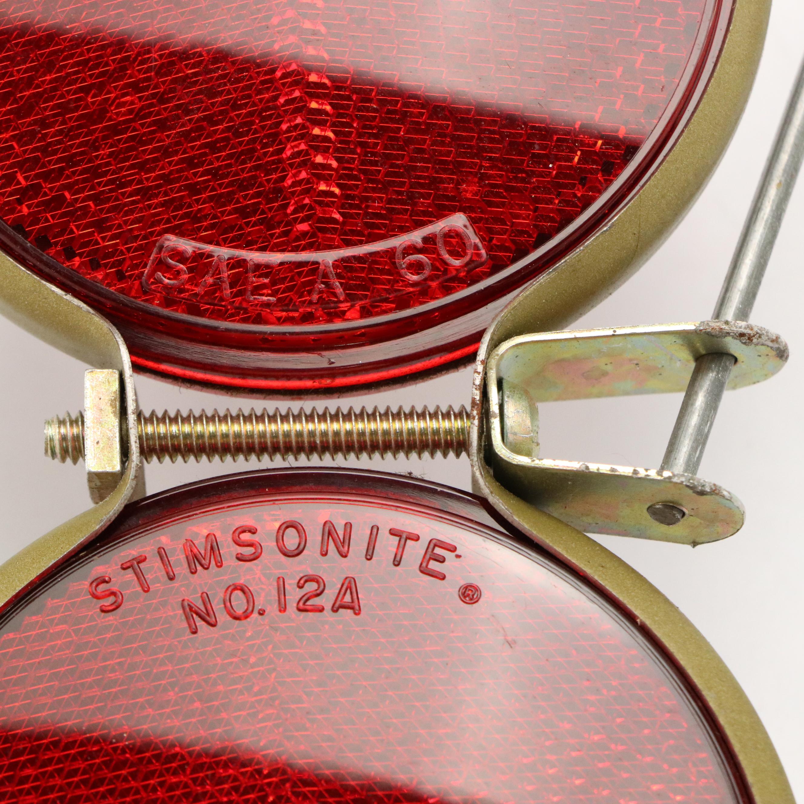 Vari Model 600 Reflector Flares and More Roadside Safety Gear with Case ...