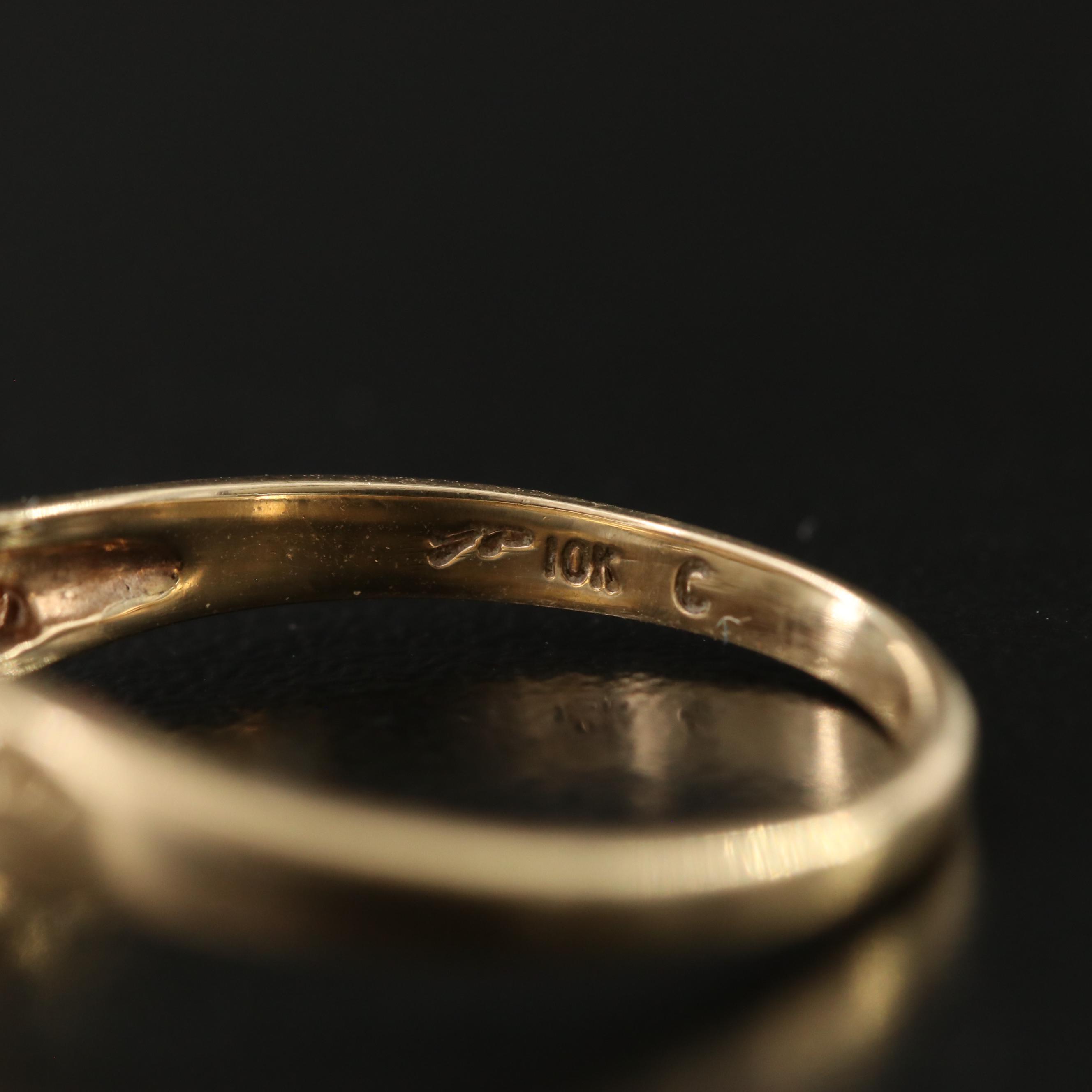 10K Sapphire and Diamond Scrollwork Ring | EBTH