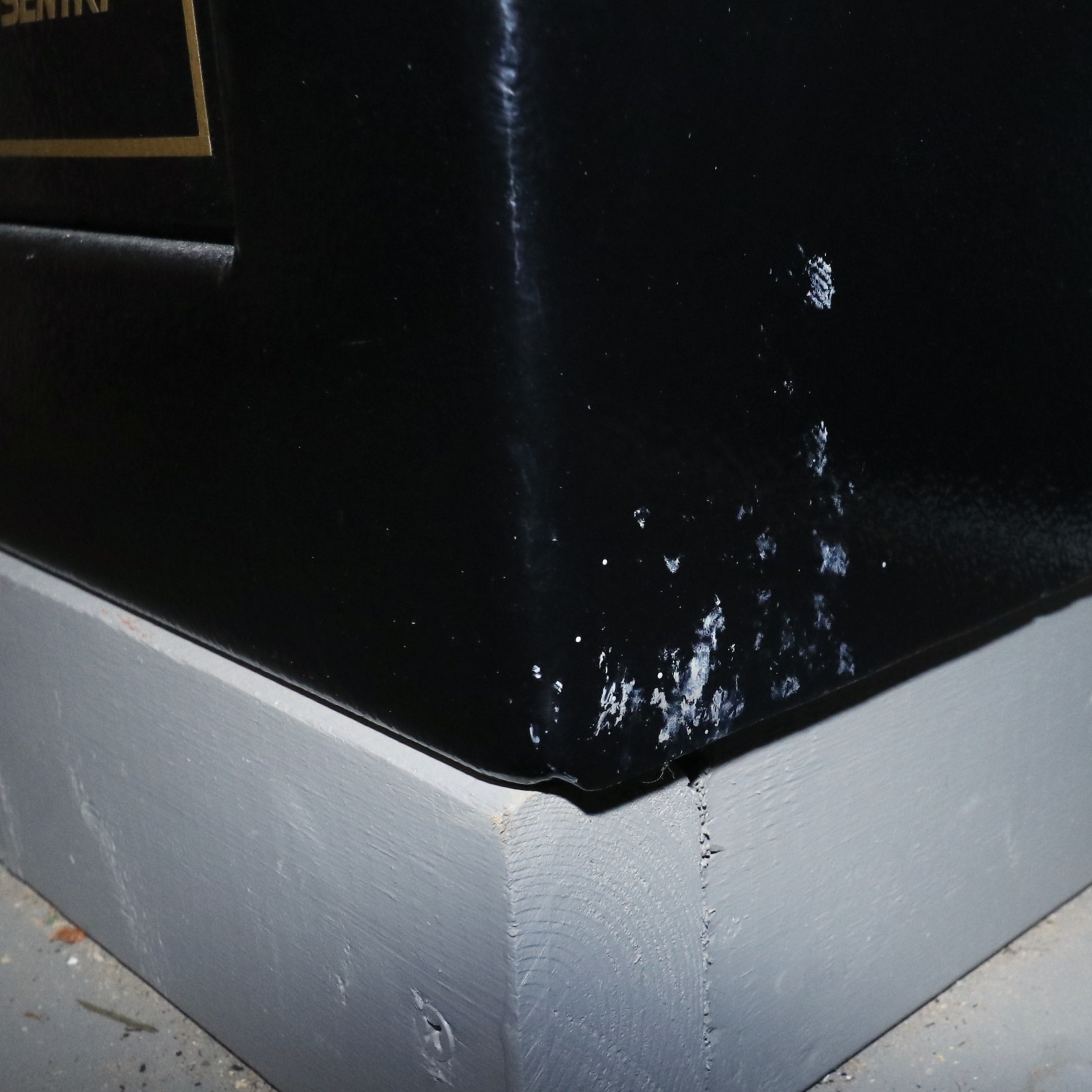 Sentry Home Security Safe Model D880 | EBTH