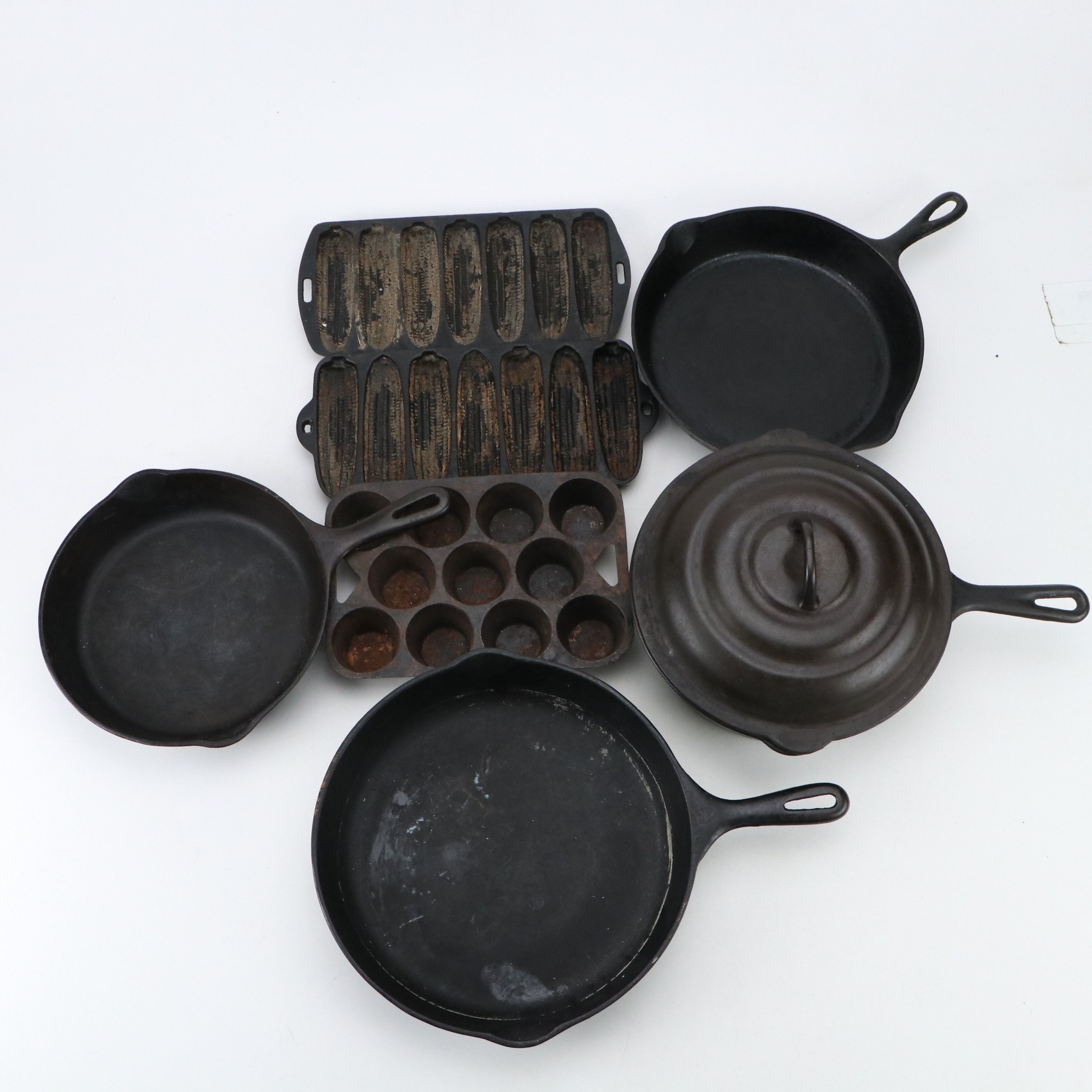 Crescent Foundry "Ozark" Dutch Oven with Beehive Lid and Other Cast ...