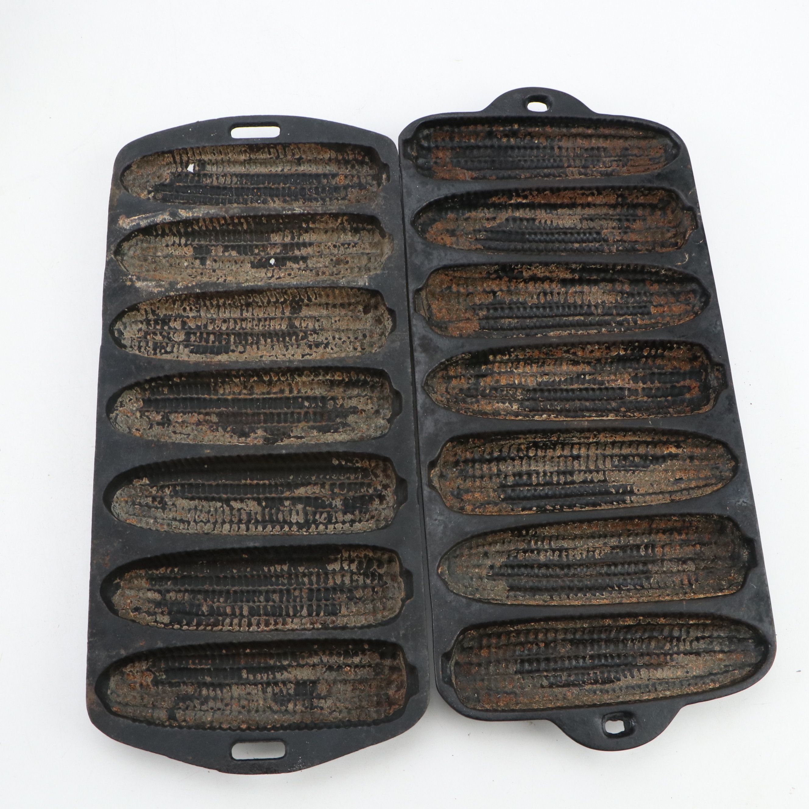 Crescent Foundry "Ozark" Dutch Oven with Beehive Lid and Other Cast ...