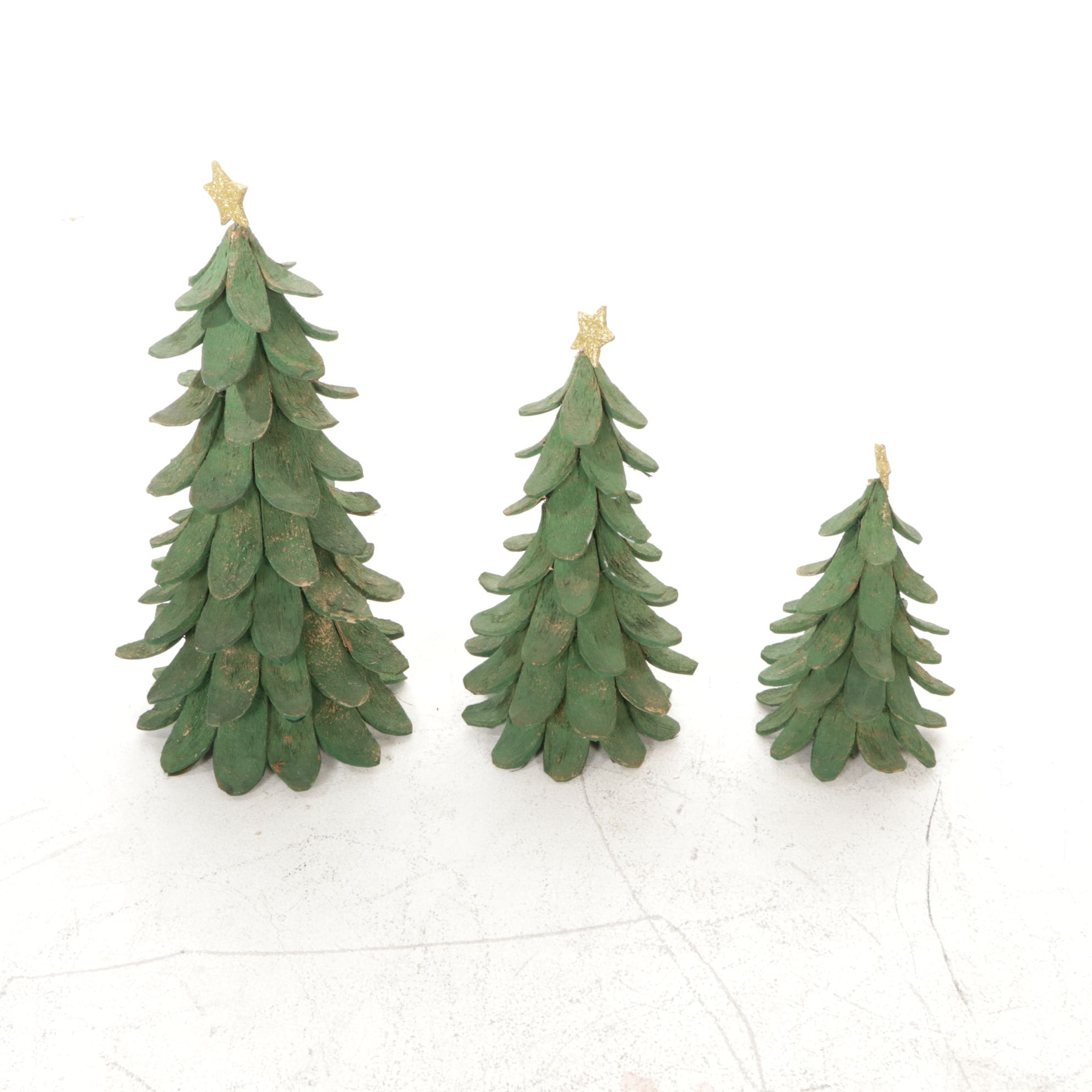 Coconut Shell Christmas Trees with Gold Paint and Coir Doormat | EBTH