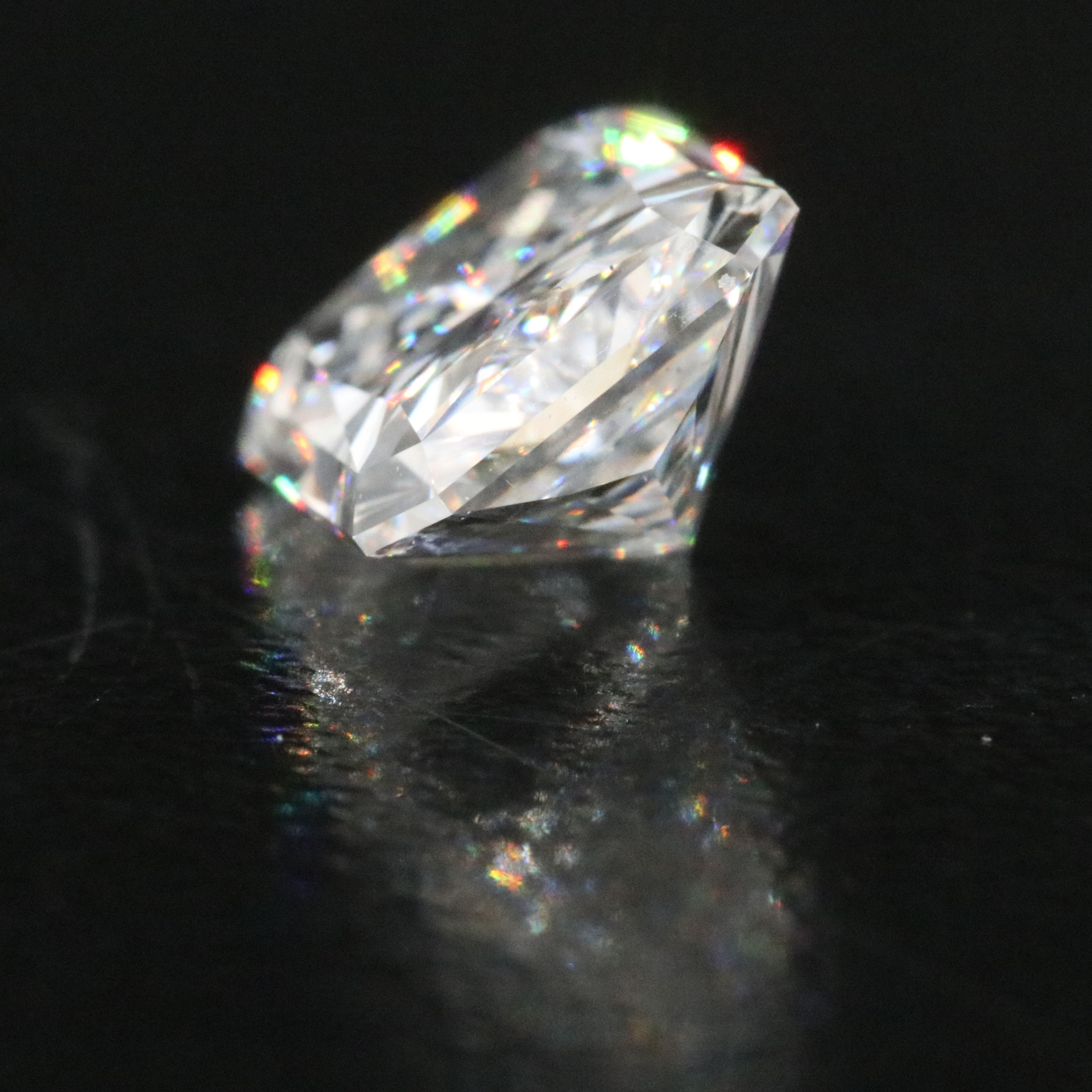 Loose 1.90 CT Lab Grown Diamond with IGI Report | EBTH
