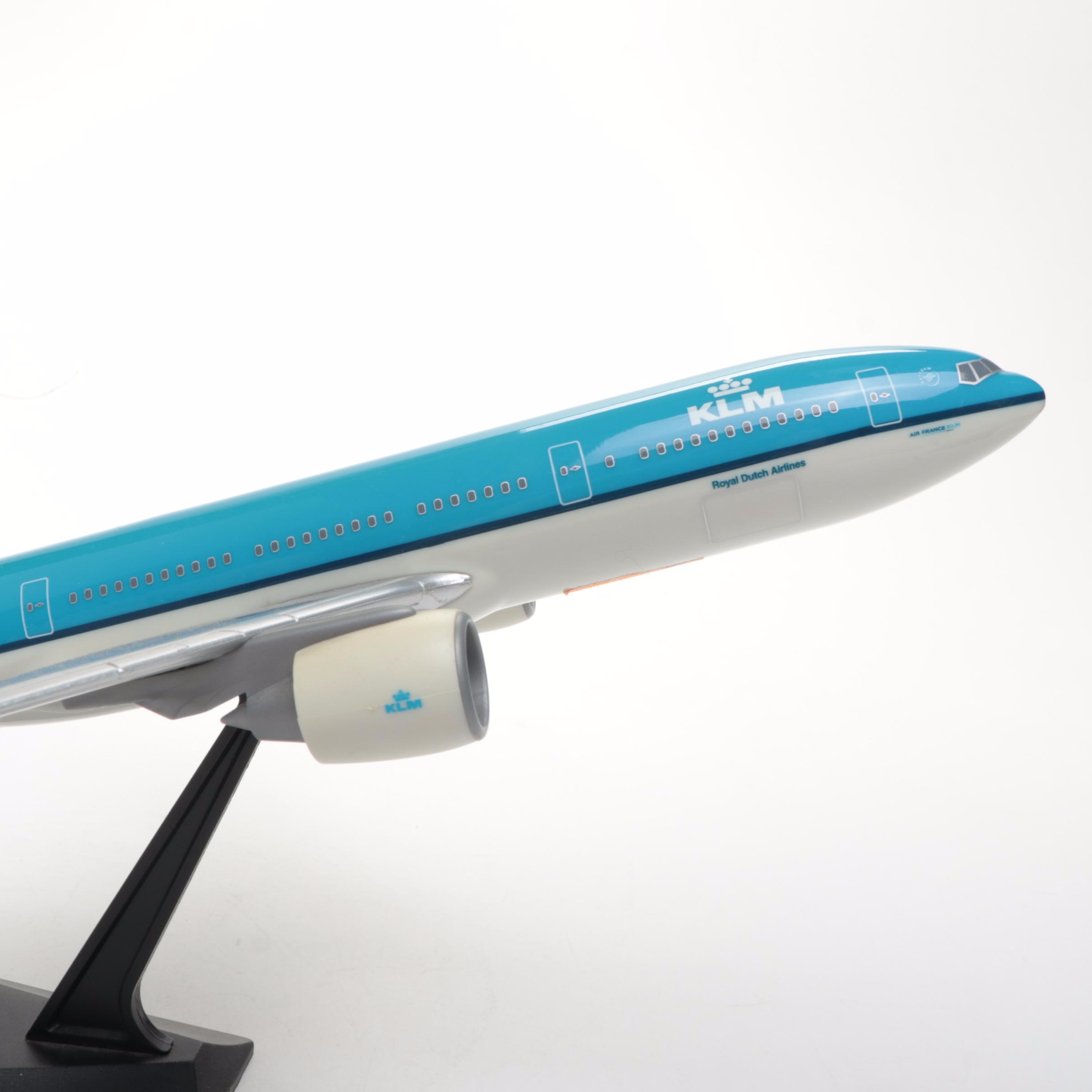 Hogan Boeing 747-8F and Air France KLM Boeing 777-200 Model Airplanes ...