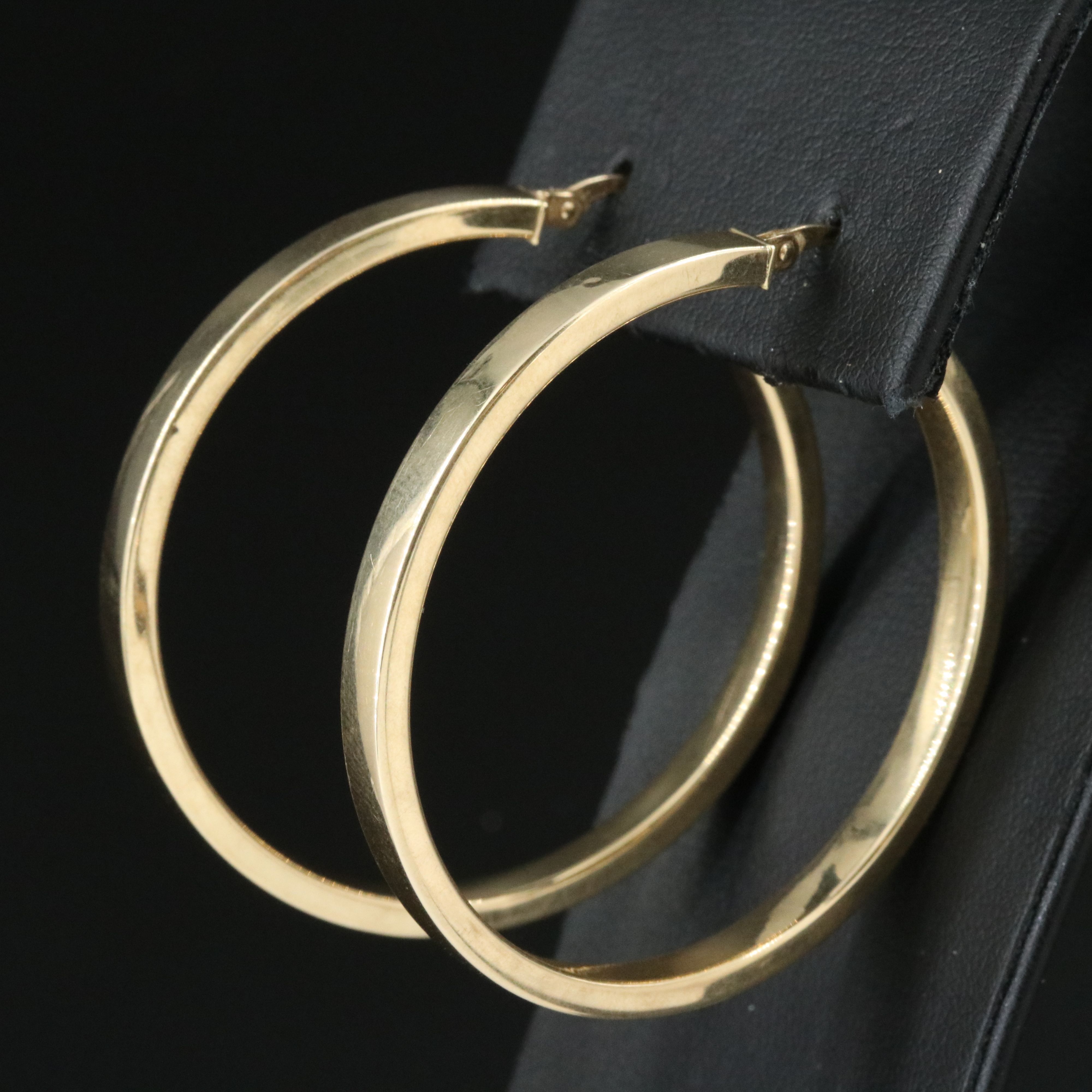 14K Flat Hoop Earrings | EBTH