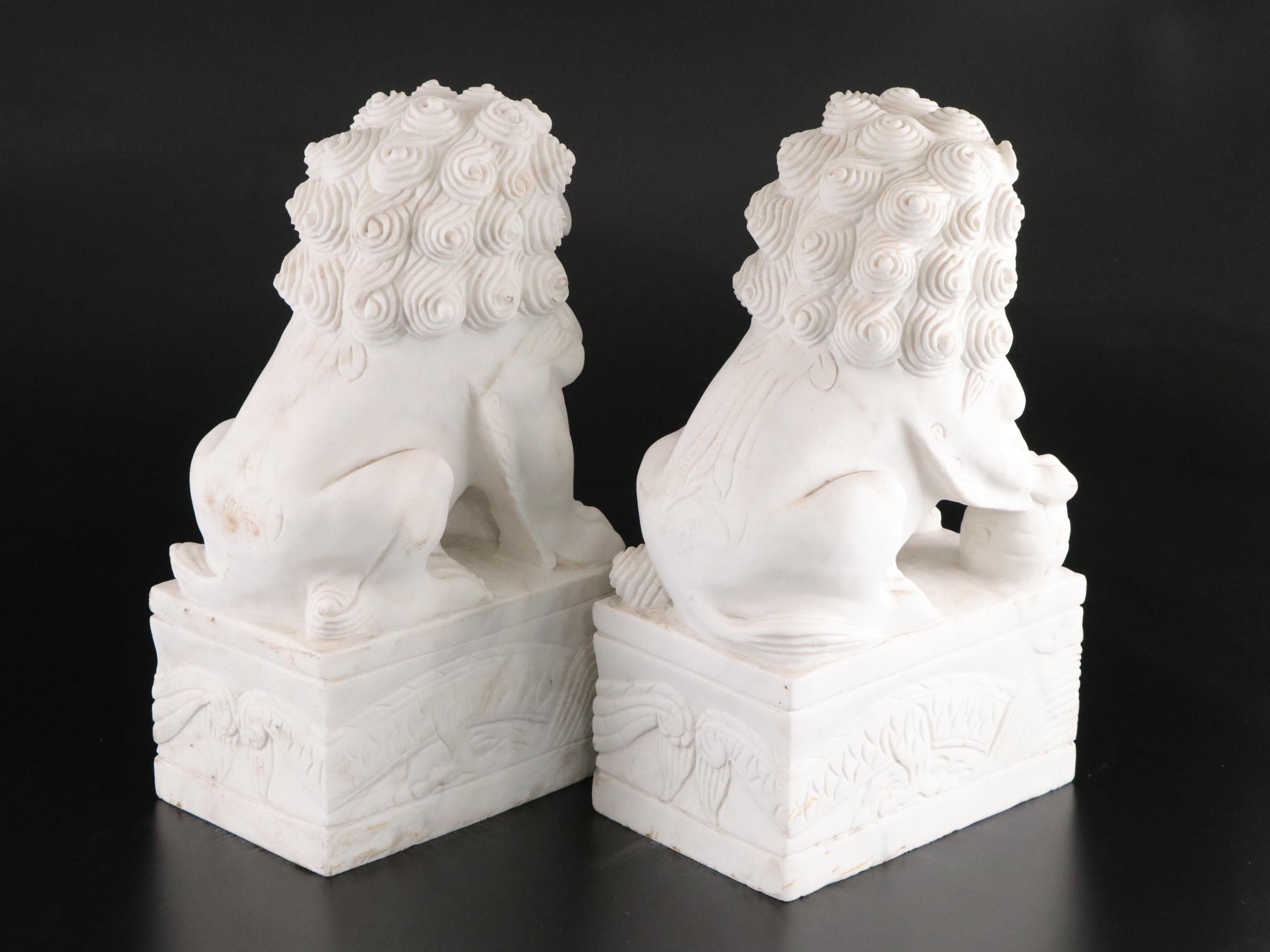 Carved Marble Guardian Lion Statues | EBTH