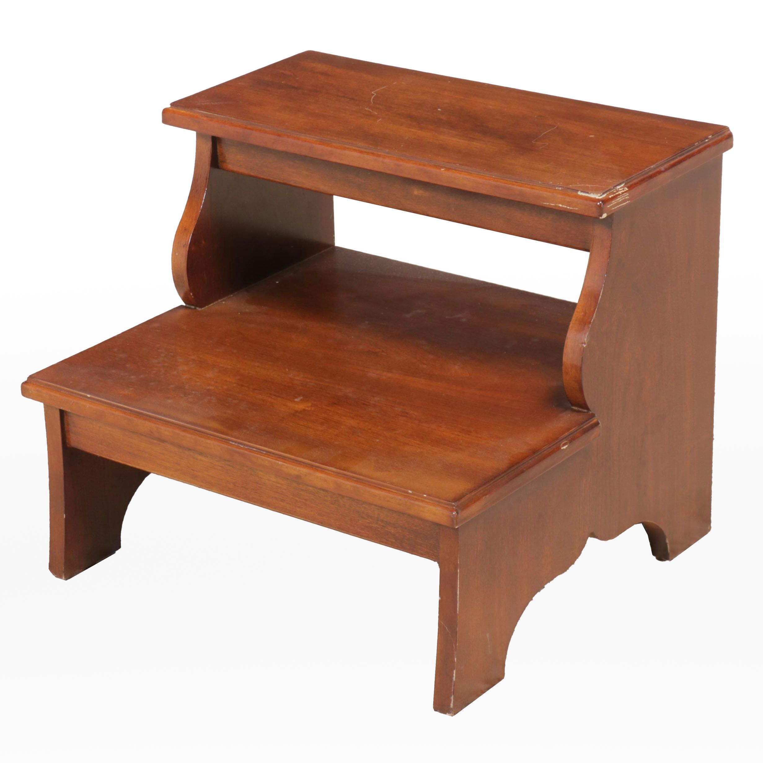 Butler Specialty Mahogany Library or Bed Steps, 21st Century | EBTH