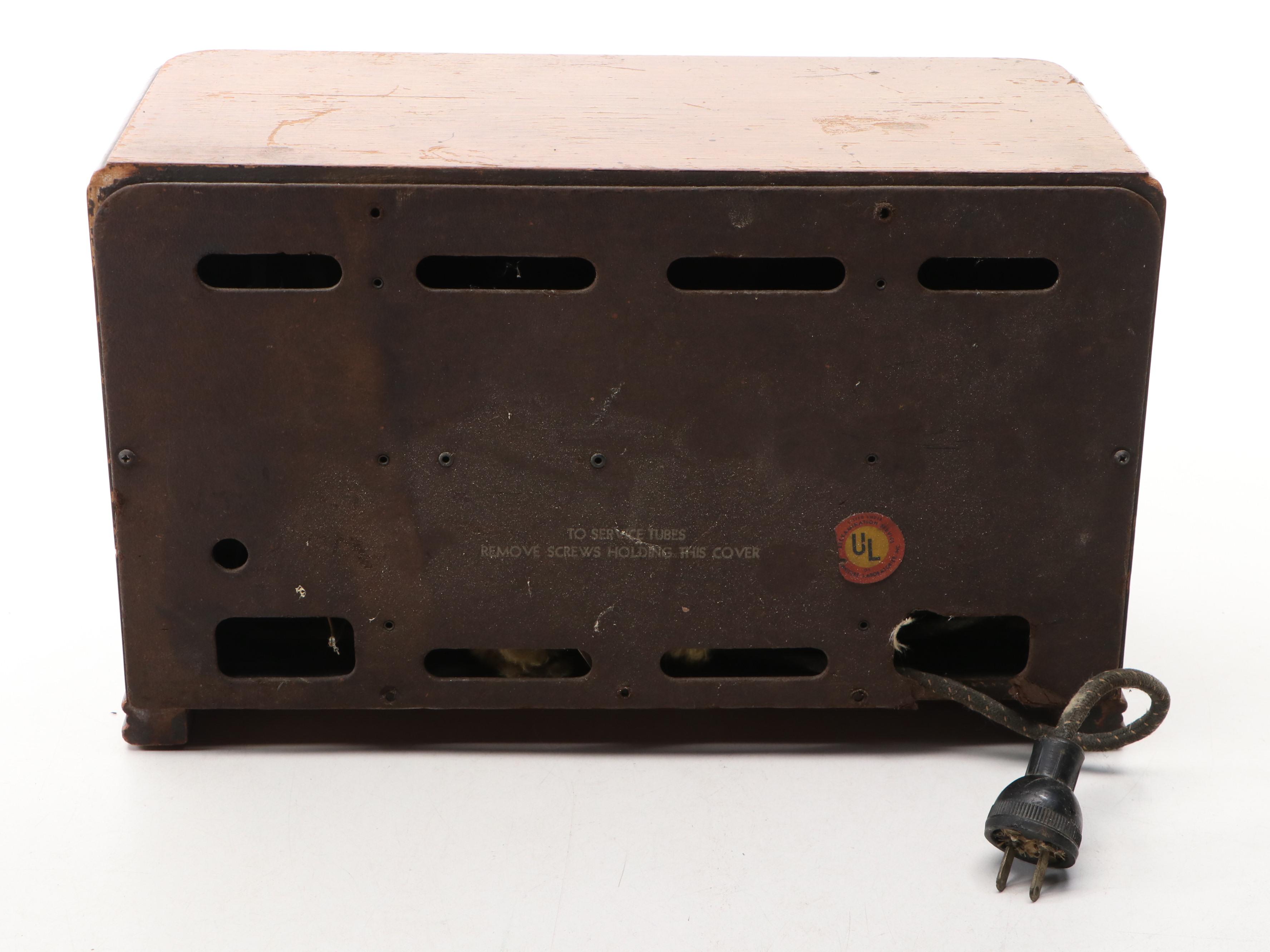 Farnsworth and Westinghouse Art Deco Tube Radios, Mid-20th Century | EBTH