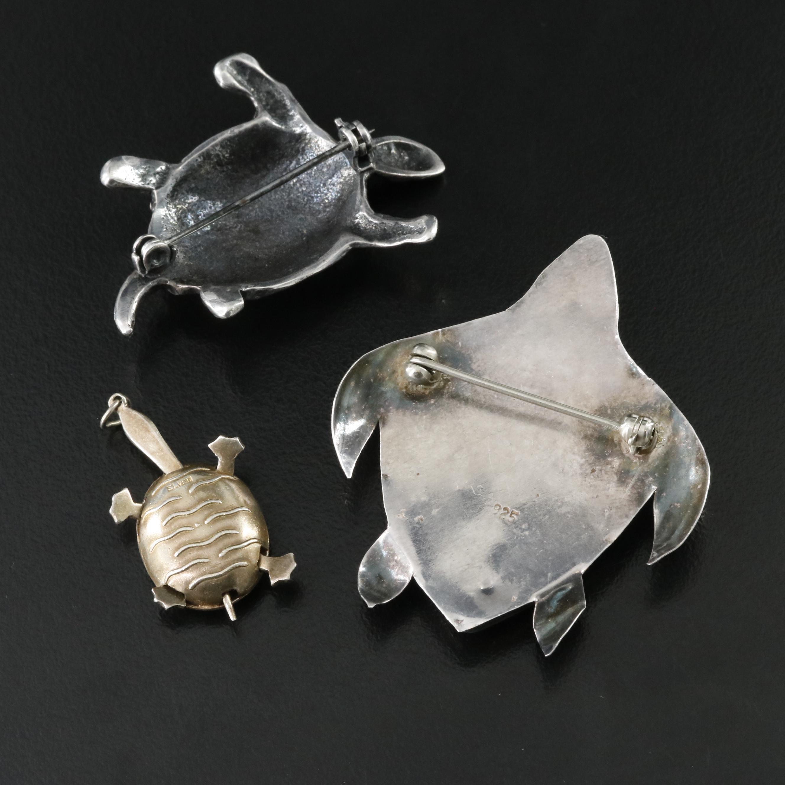 Vintage Sterling Turtle Brooches and Articulated Pendant | EBTH