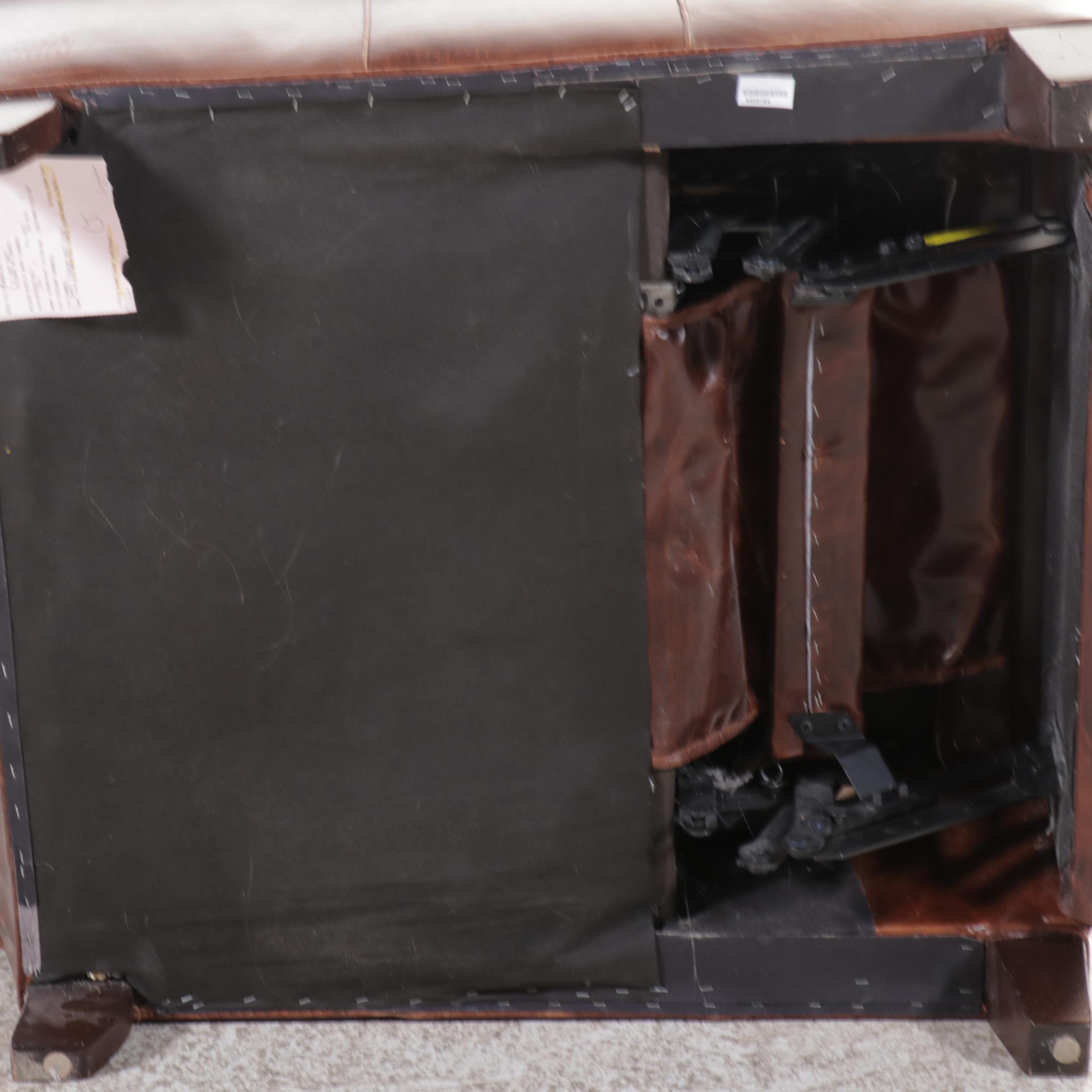 Hancock & Moore Bustle-Back Brown Leather Recliner | EBTH