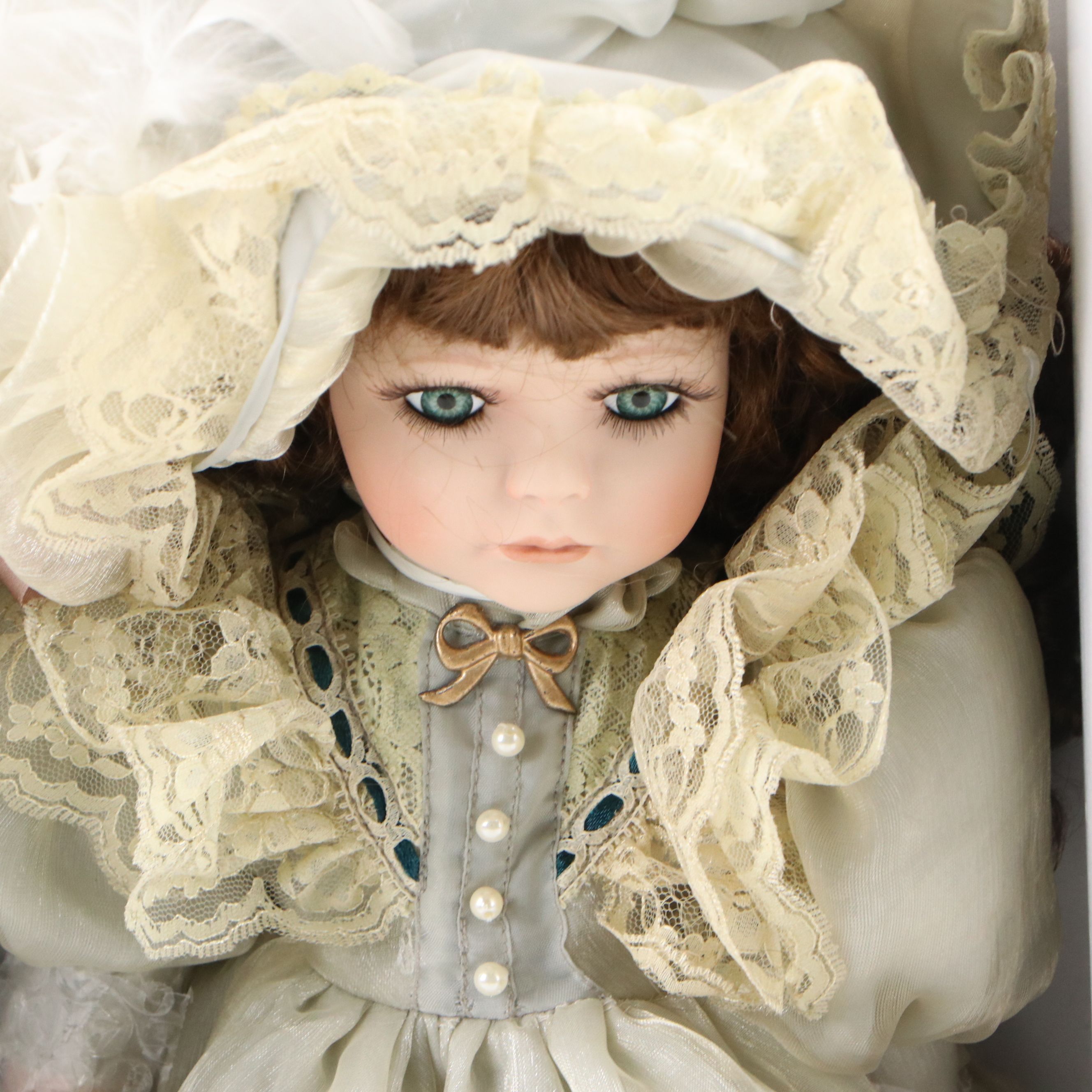 Show Stoppers "Dream Girl" and "Felicia" Hand-Painted Porcelain Dolls ...