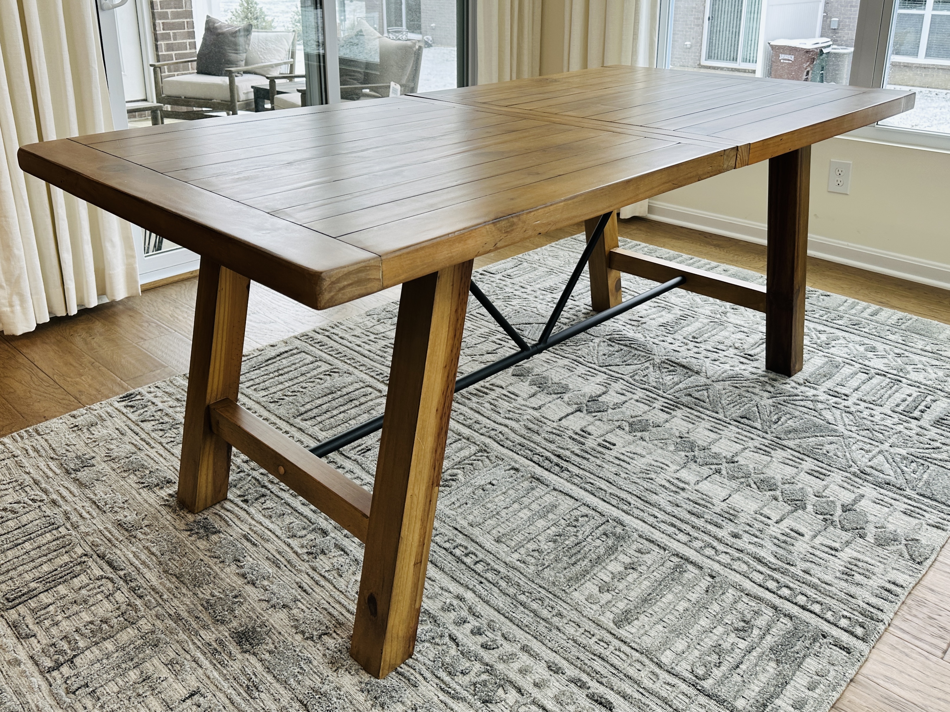 Ink + Ivy "Sonoma" Pine Wood Dining Table | EBTH
